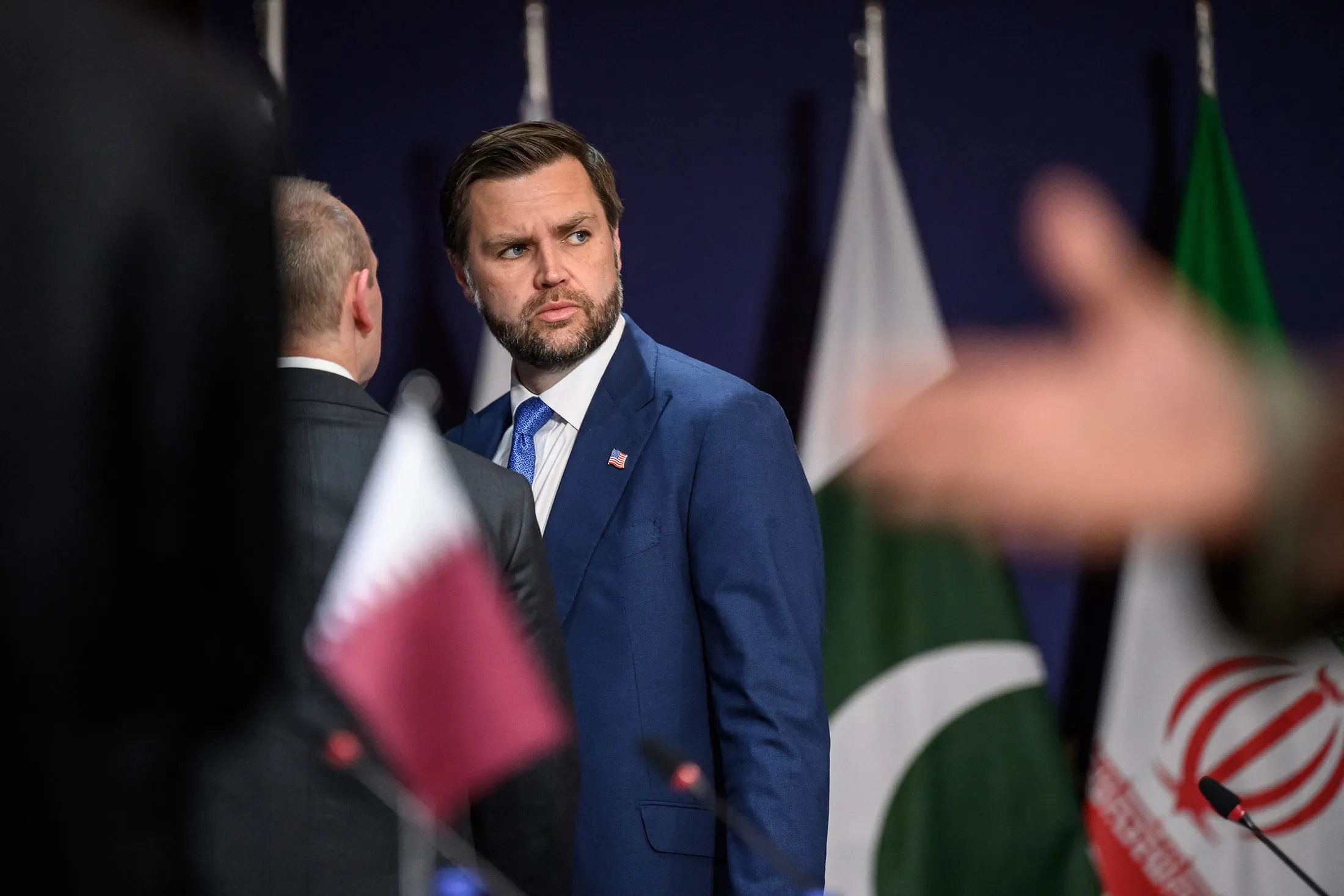 Good Vibes at US-Iran Talks Hide Big Problems - Bloomberg
