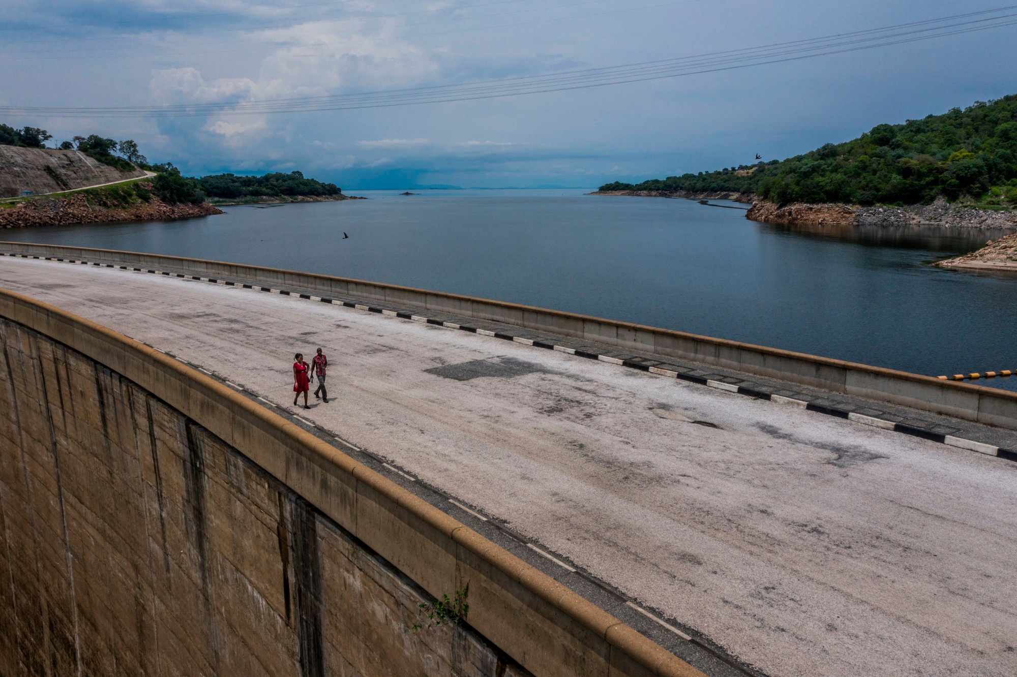 Zimbabwe Expects First Floating Solar Panels at Kariba Dam 2025 - Bloomberg
