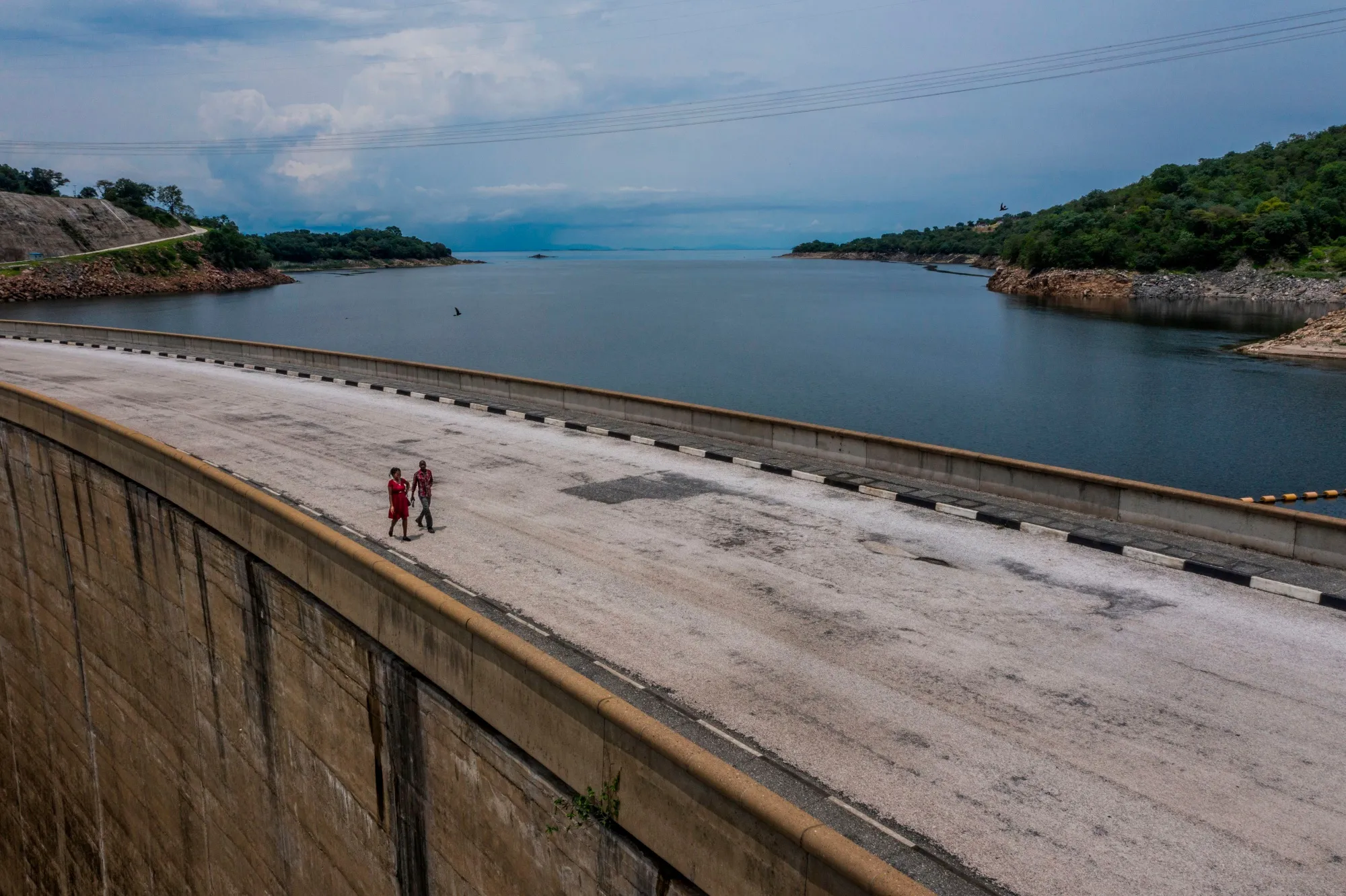 Zimbabwe Expects First Floating Solar Panels at Kariba Dam 2025 - Bloomberg