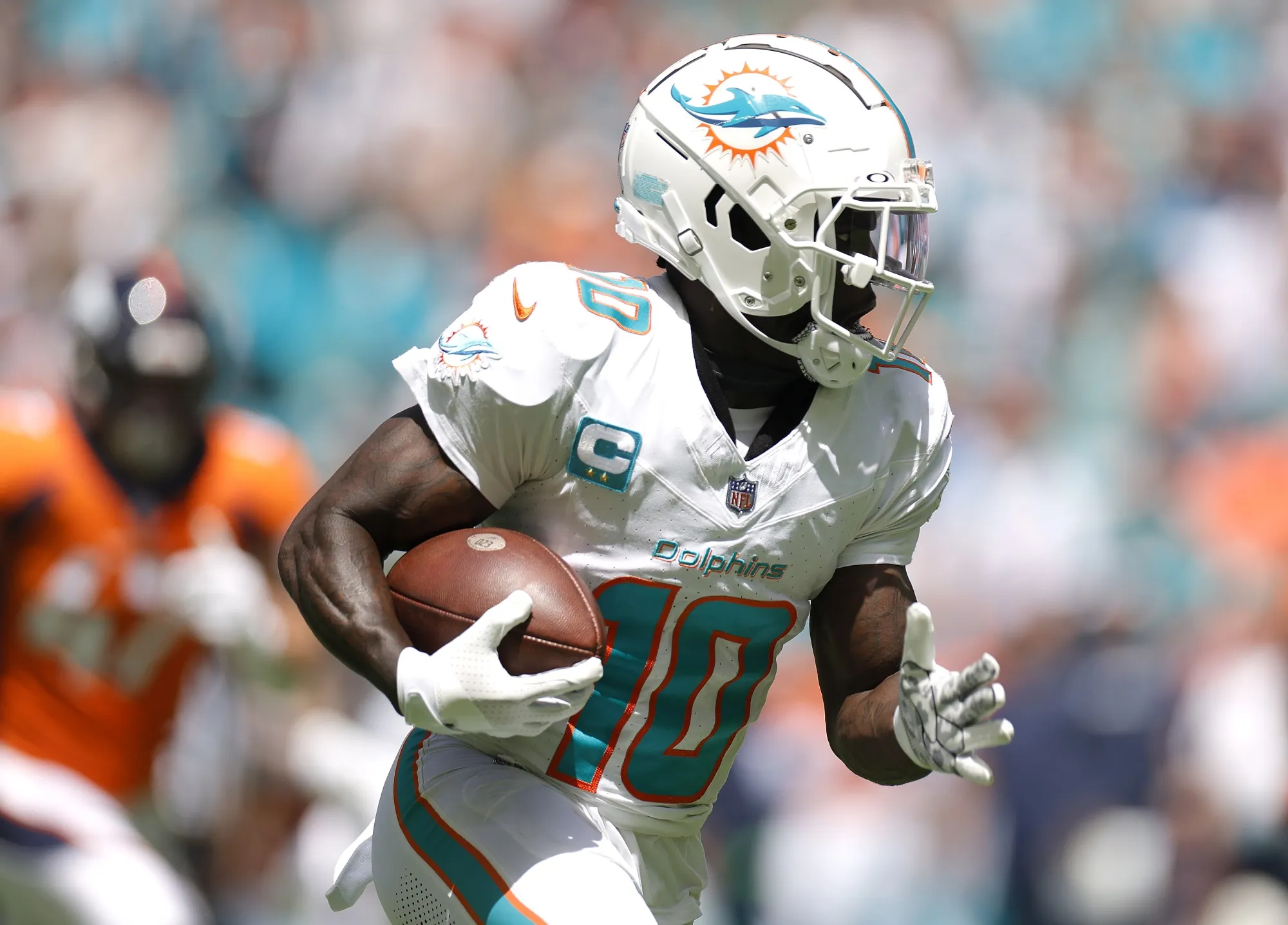 Firefighters put out large fire at the home of Miami Dolphins receiver ...