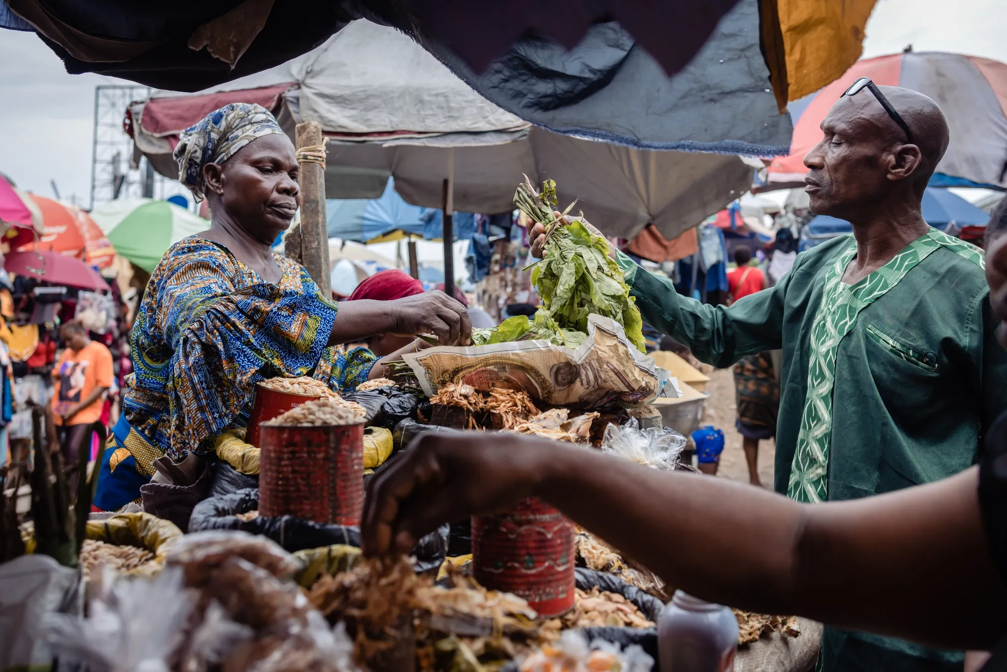 Nigerian Inflation Rate Climbs to 28-Year High on Food Costs - Bloomberg