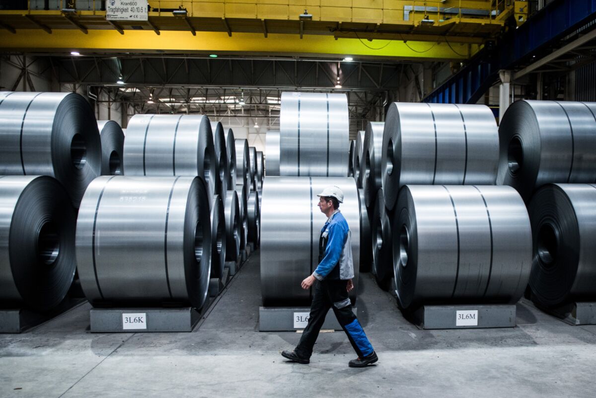 Austrian Metal Workers Demand 11.6% Hike in Wage Talks - Bloomberg
