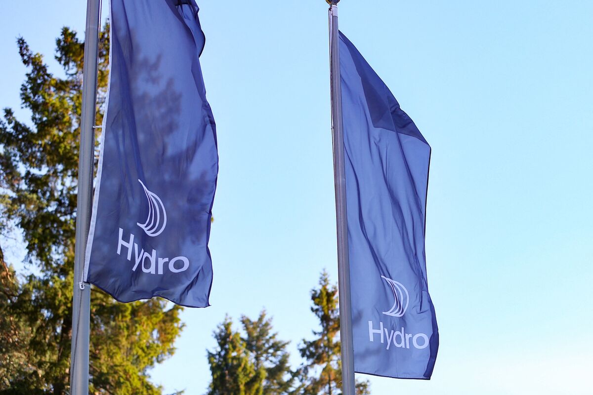 Norsk Hydro to Cut 750 White-Collar Jobs as US Tariff Risks Mount ...