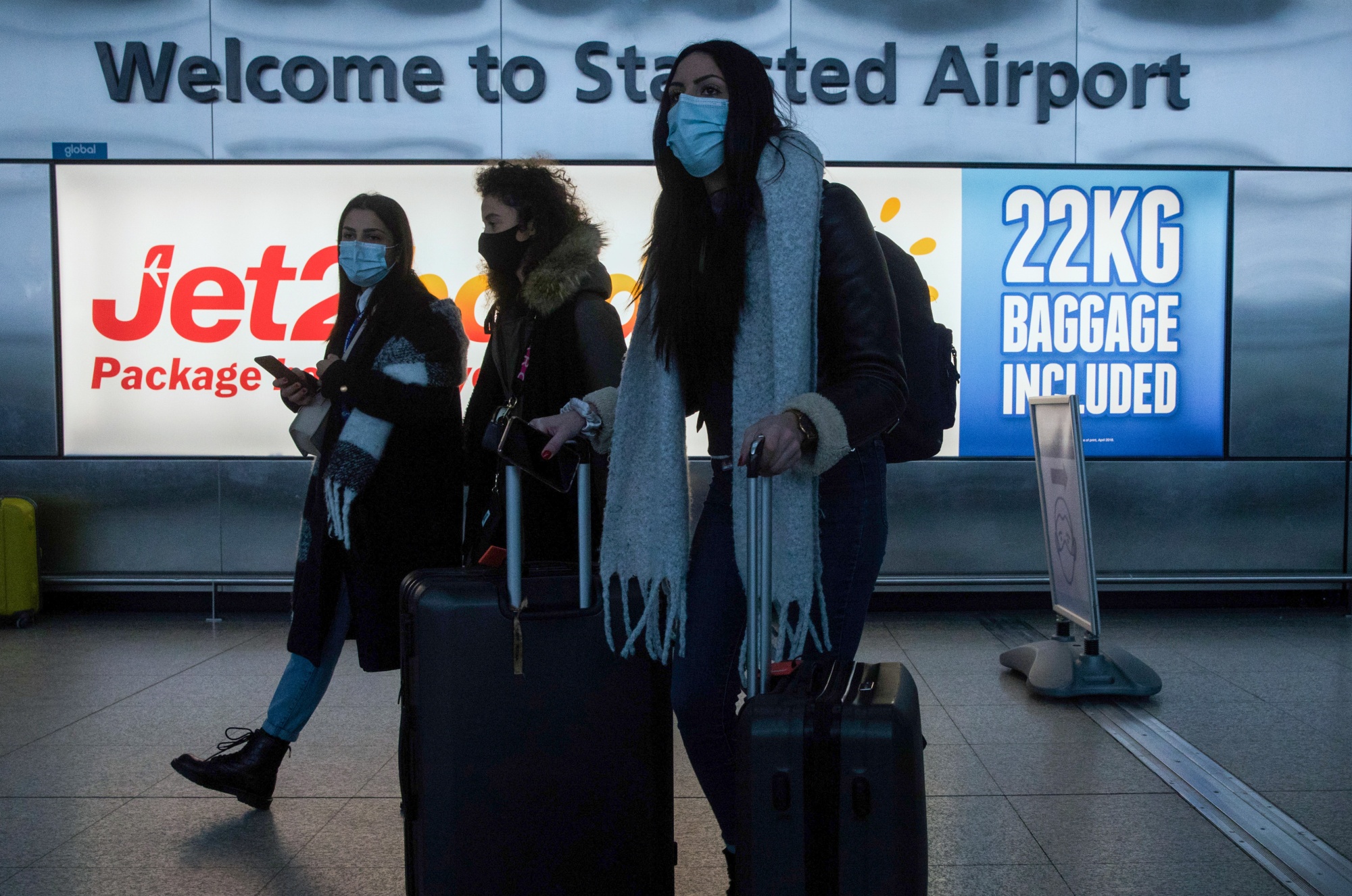 U.K. Airline Jet2 Raises $582 Million to Bridge Travel Lockdowns ...