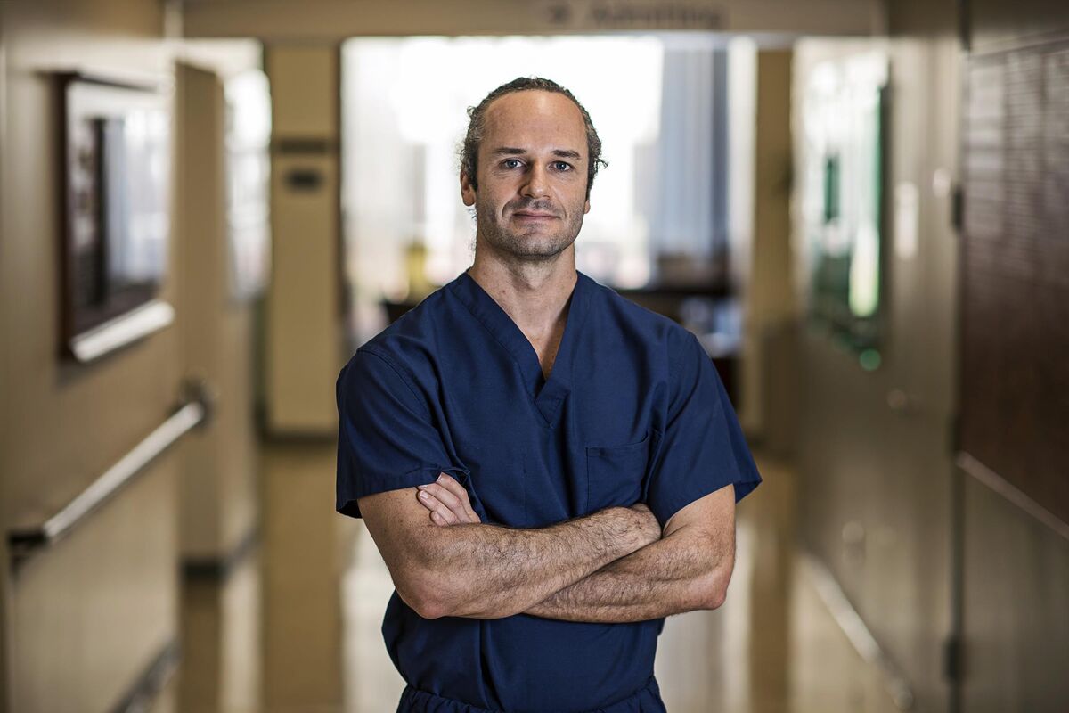 Meet the Surgeon Sought After by Transgender Men - Bloomberg