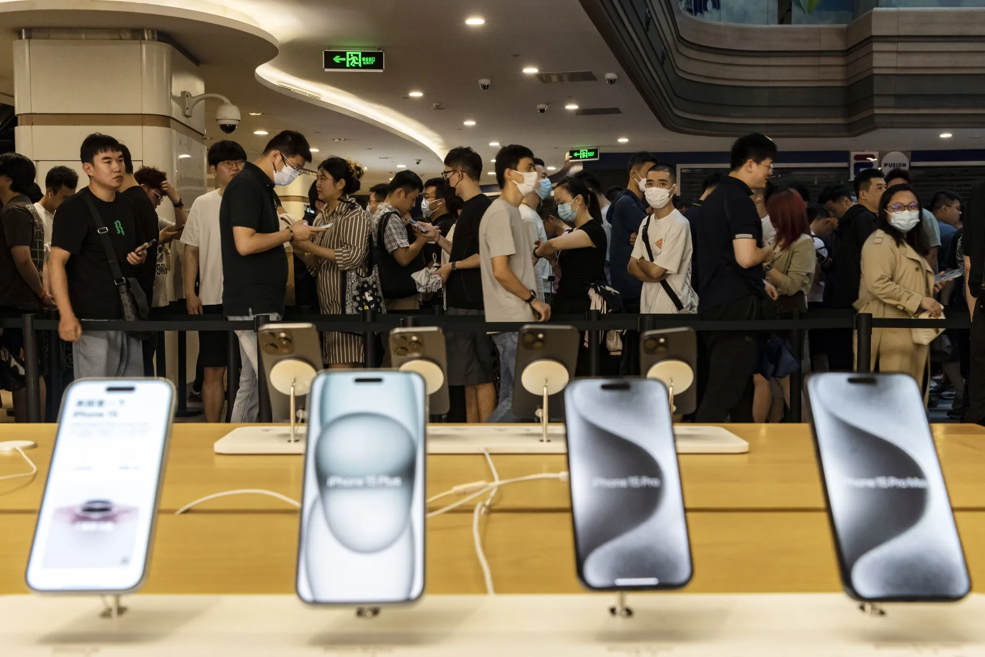 Apple iPhone China Slump: If Company Has Something Up Its Sleeve, Now’s ...