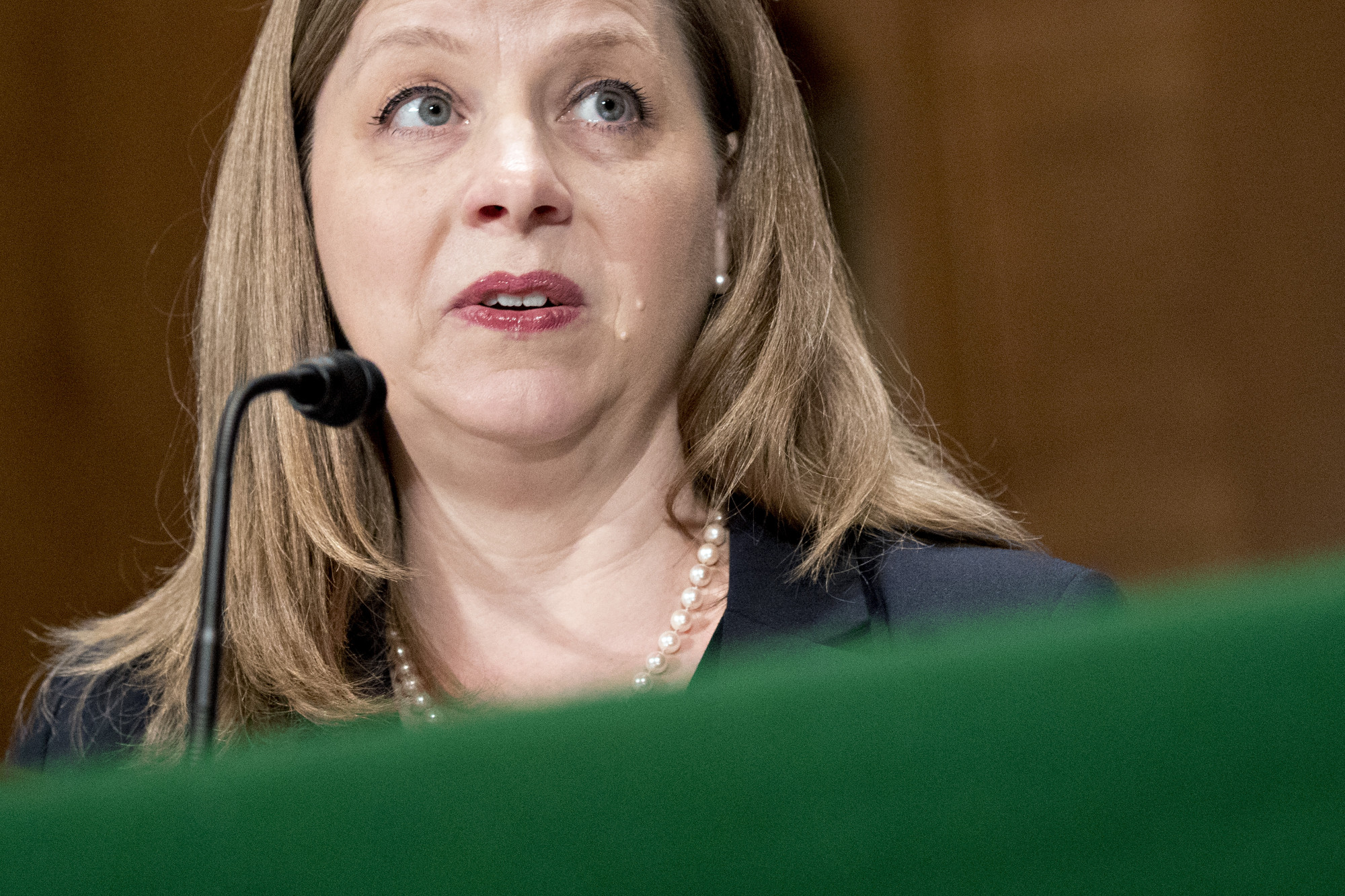 Bowman de Fed vuelve a instar a más alzas de tasas para frenar ...