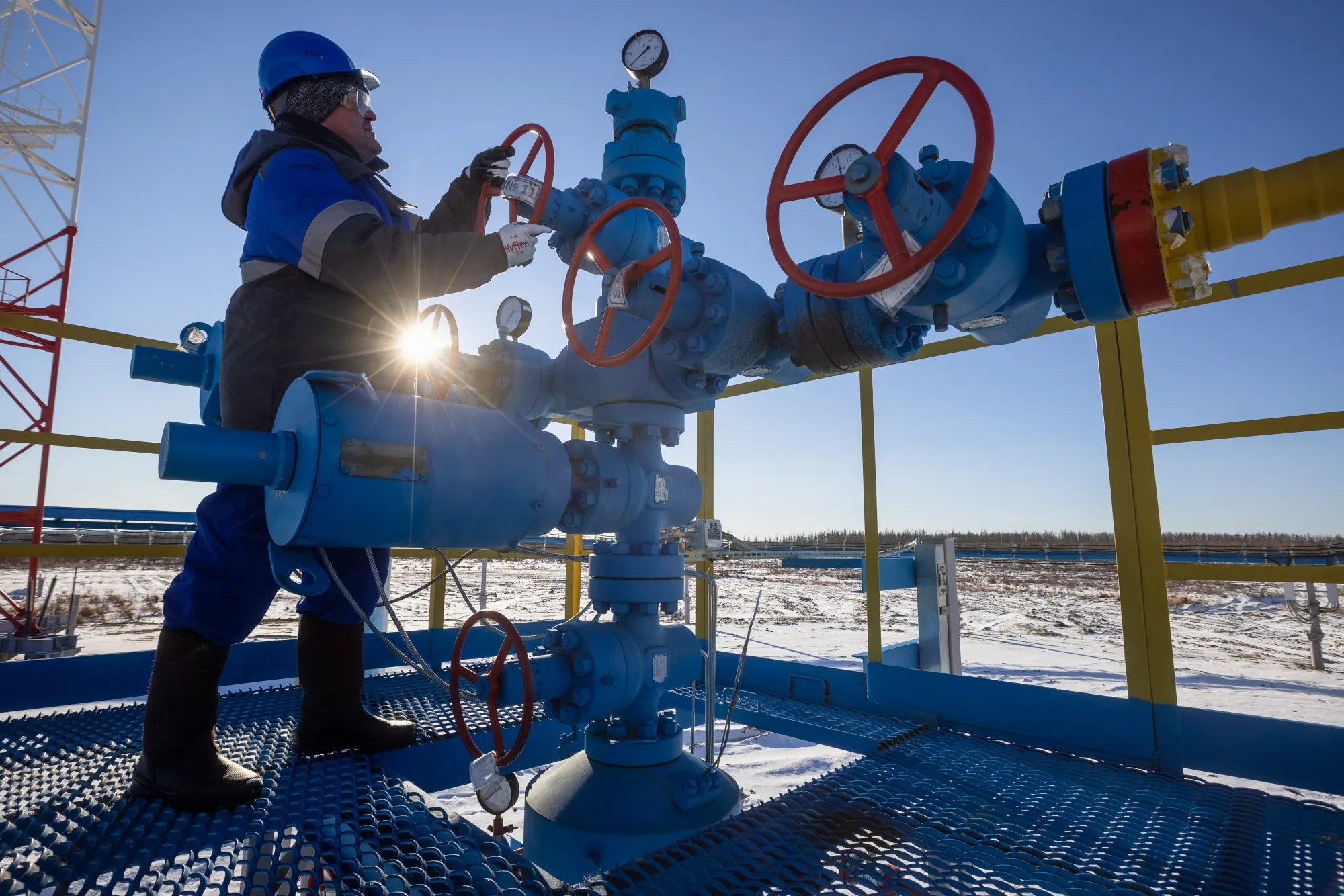 Wild Commodity Swings Signal Risk of Shortages in Ukraine Attack ...