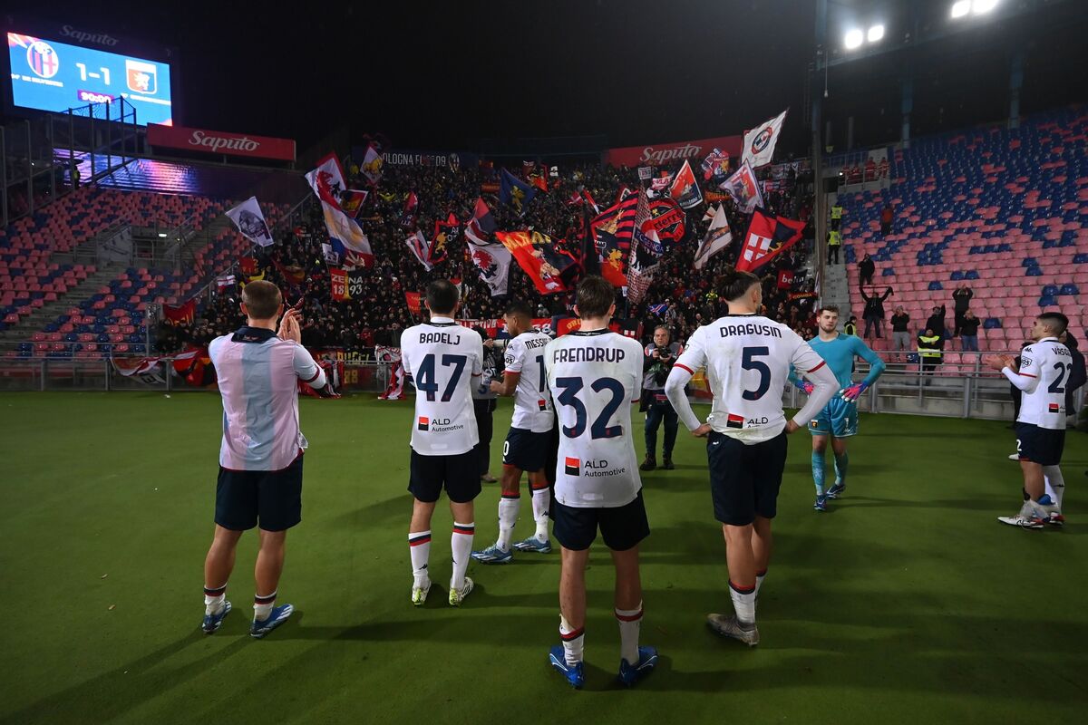 Fight Erupts Over Who Really Owns Italy’s Oldest Football Club - Bloomberg