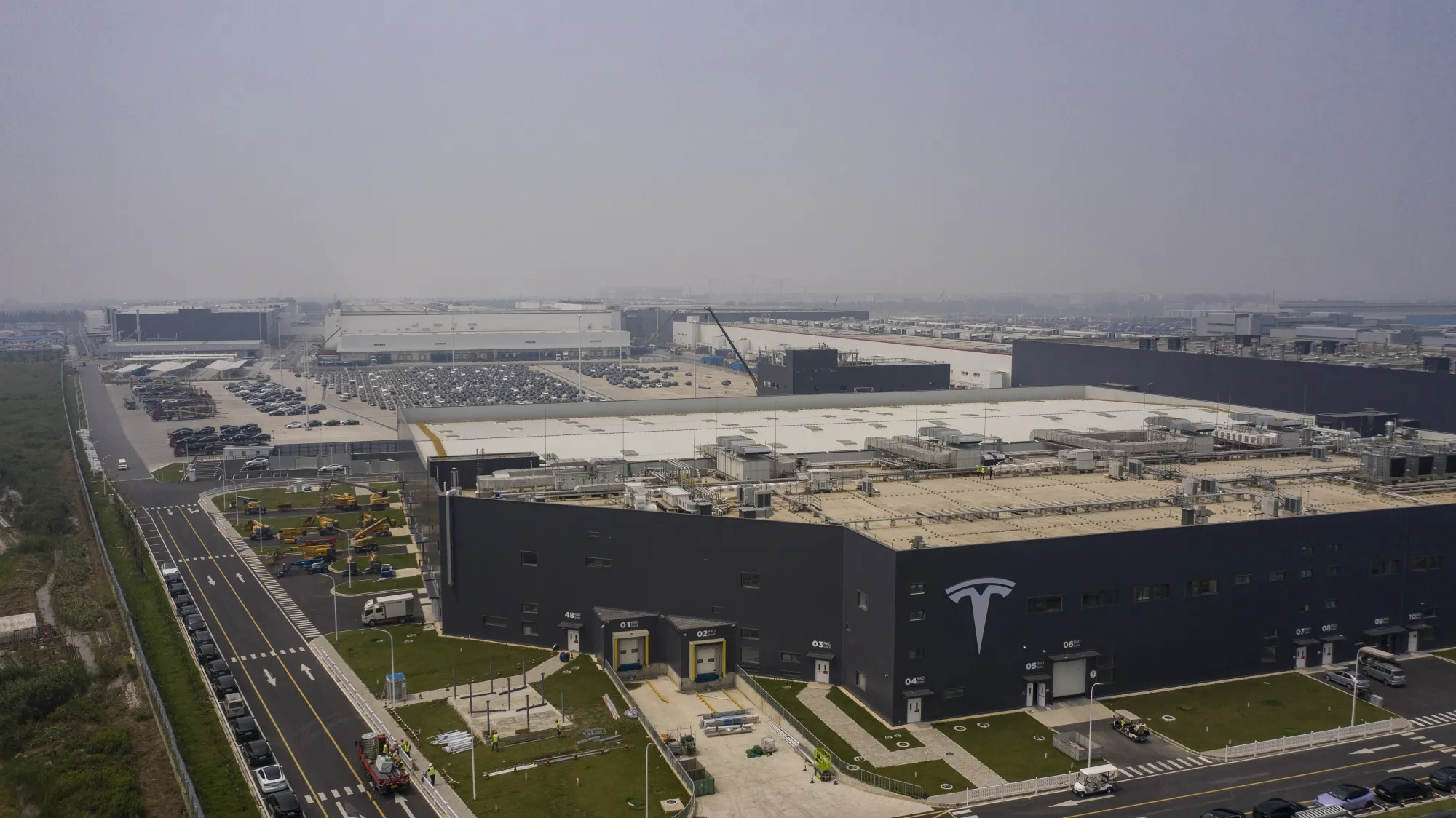 Tesla (TSLA) to Halt Shanghai Factory for More Upgrades to Make New ...