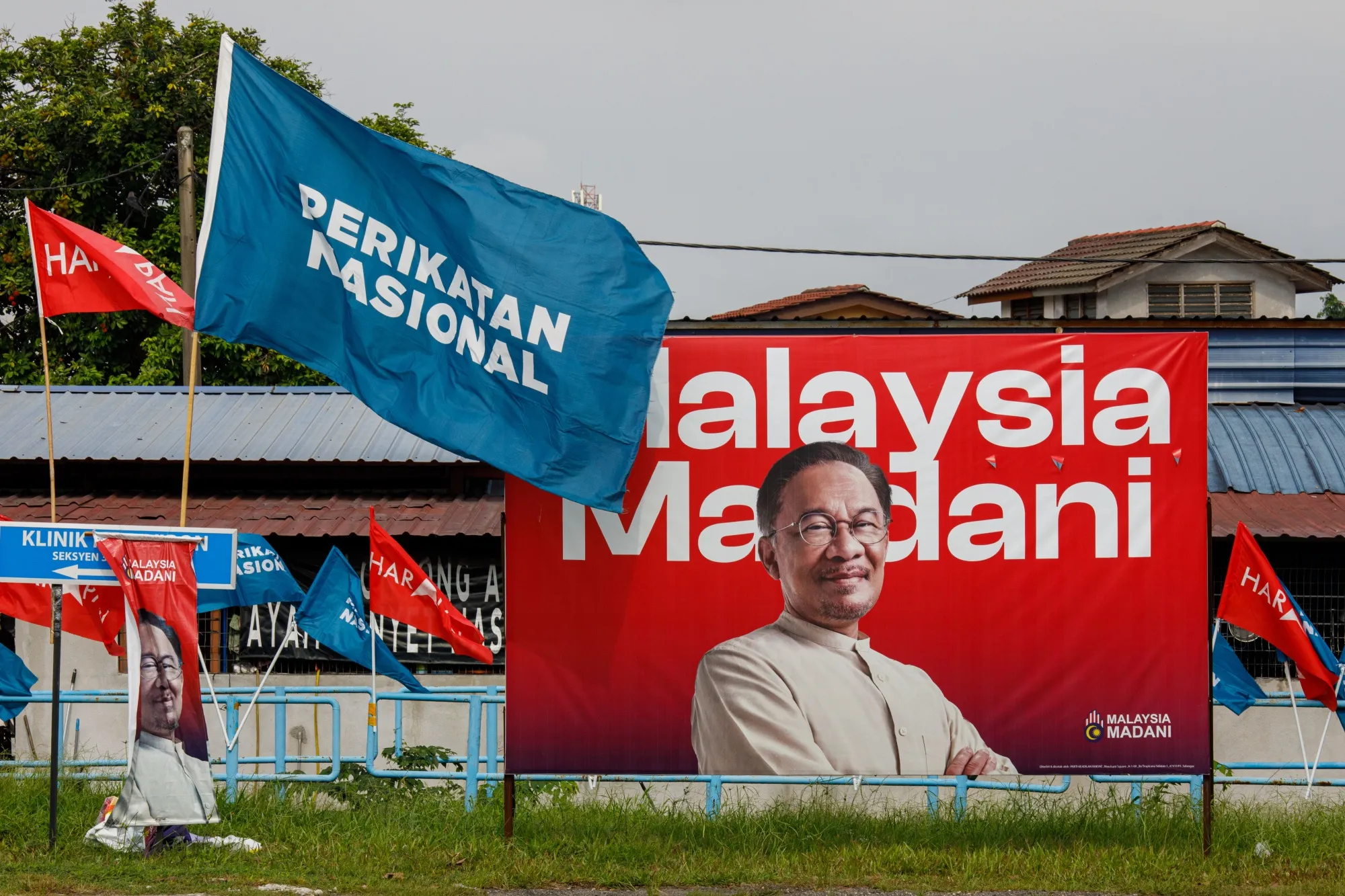 Anwar’s Showing in Polls May Boost Appetite for Malaysian Assets ...