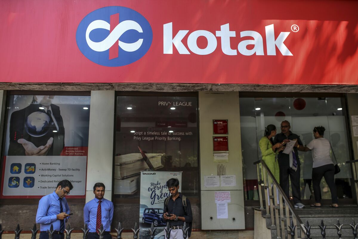 Kotak Plans to Hire 400 Engineers to Ramp Up Tech Transition - Bloomberg