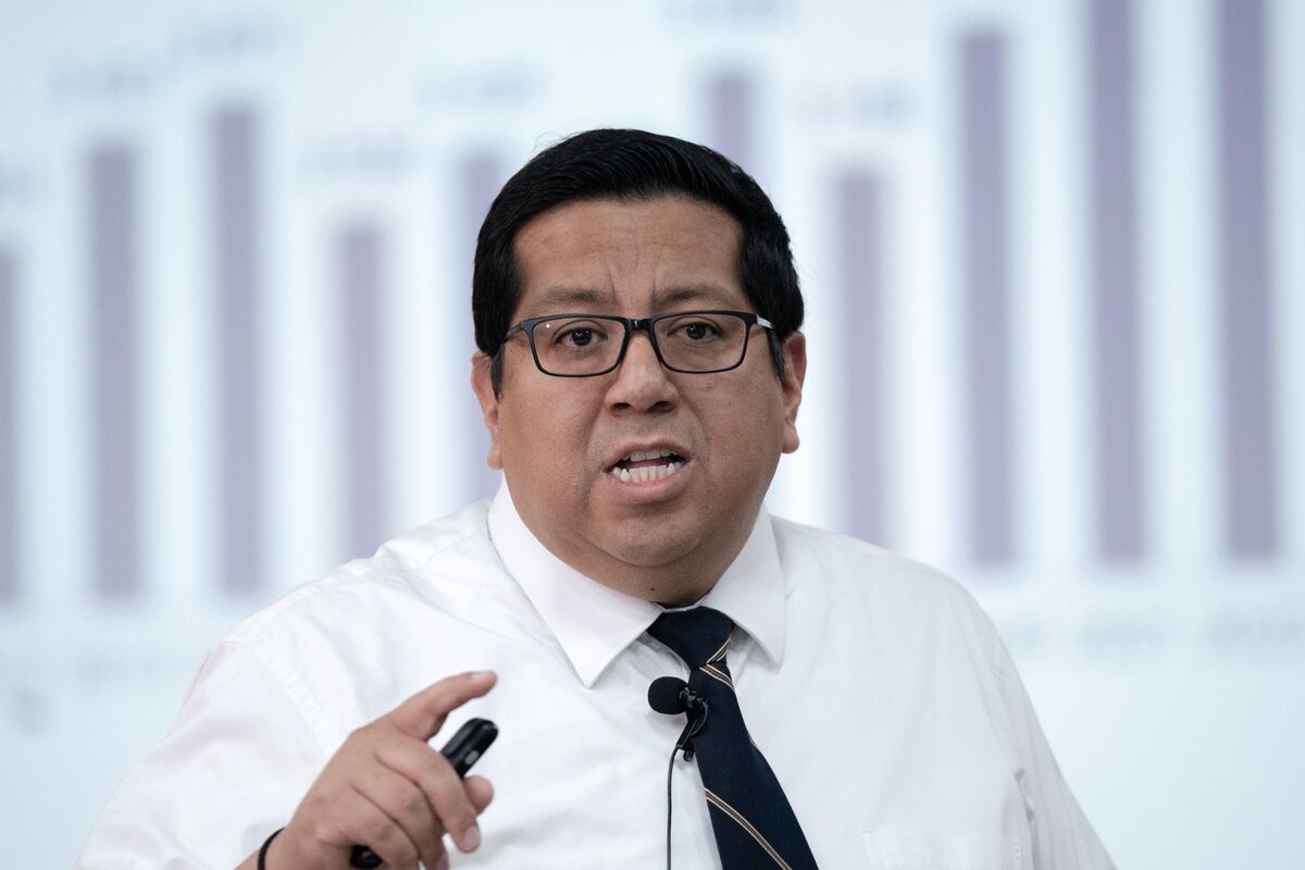 Peru Finance Minister Alex Contreras Blasts 1% Economic Contraction in ...