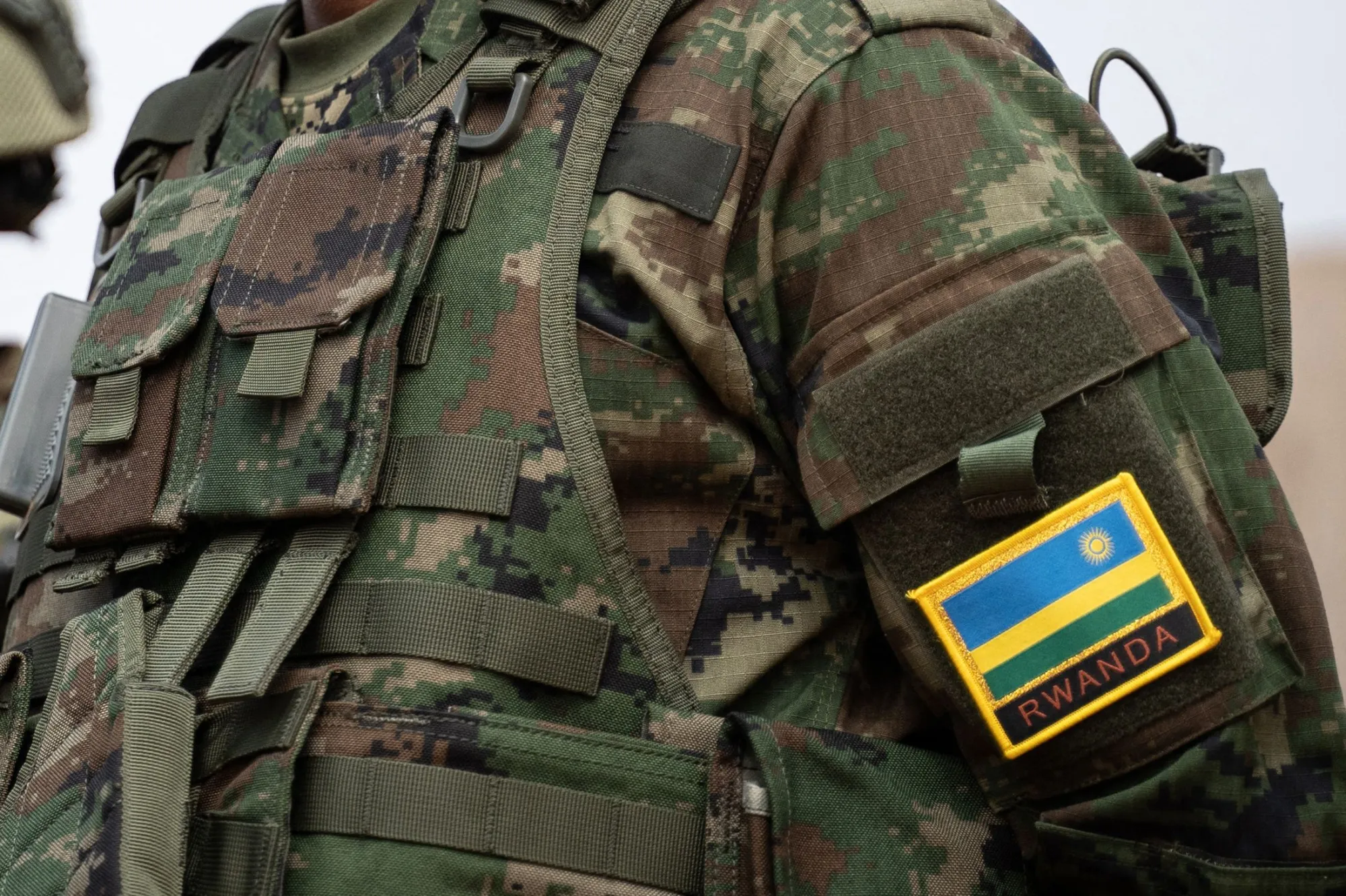 Rwanda Deploys 2,000 More Troops to Gas-Rich Mozambique Region - Bloomberg