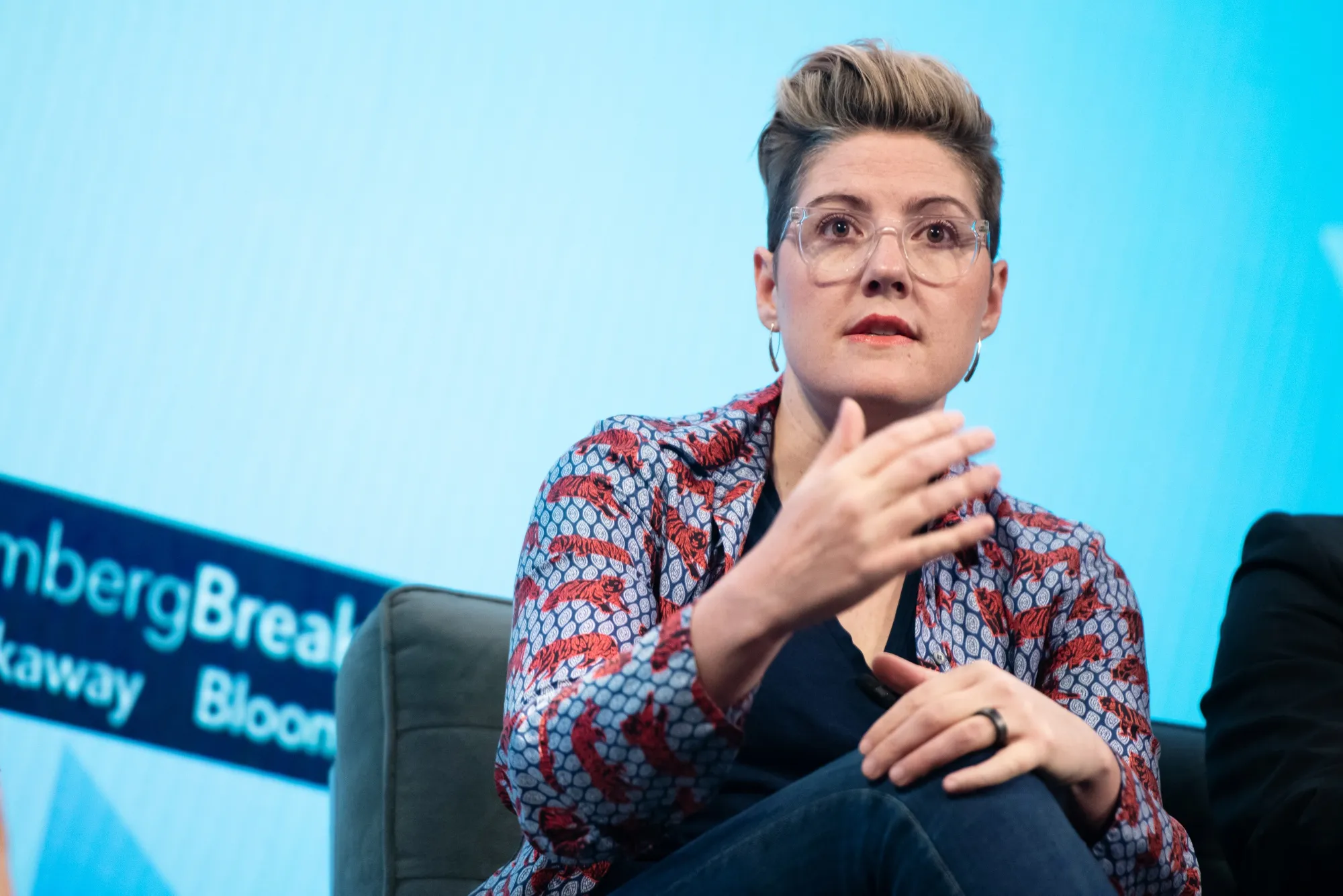 Fashion-Tech Startup Teeters as CEO Resigns Over Fraud Claim - Bloomberg