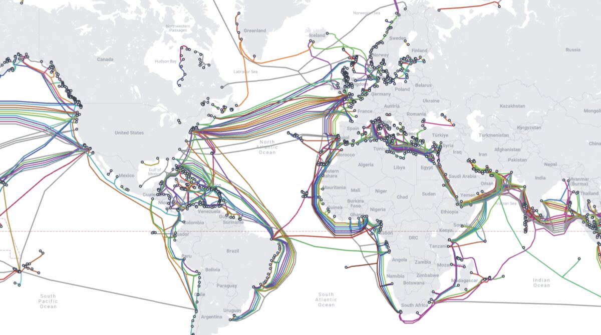 Subway-Style Map Visualizes World's Network of Submarine Cables - Bloomberg