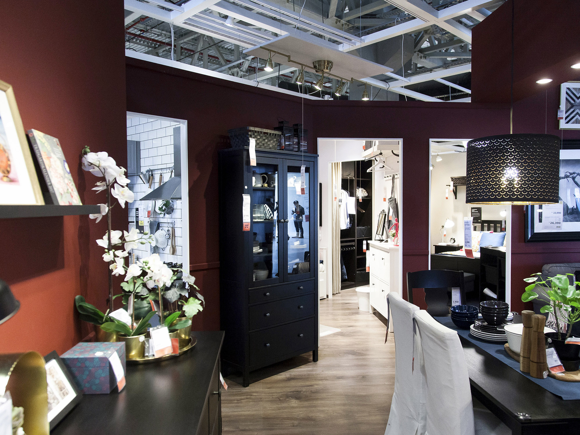 Ikea to Focus on 30 Megacities for Future Small-Store Openings - Bloomberg