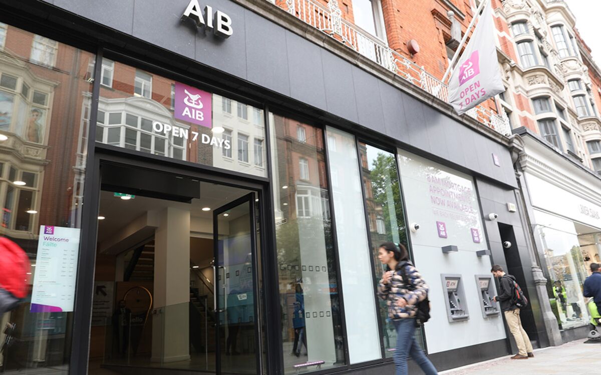AIB Shareholders Approve €1.2 Billion Irish State Buyback - Bloomberg
