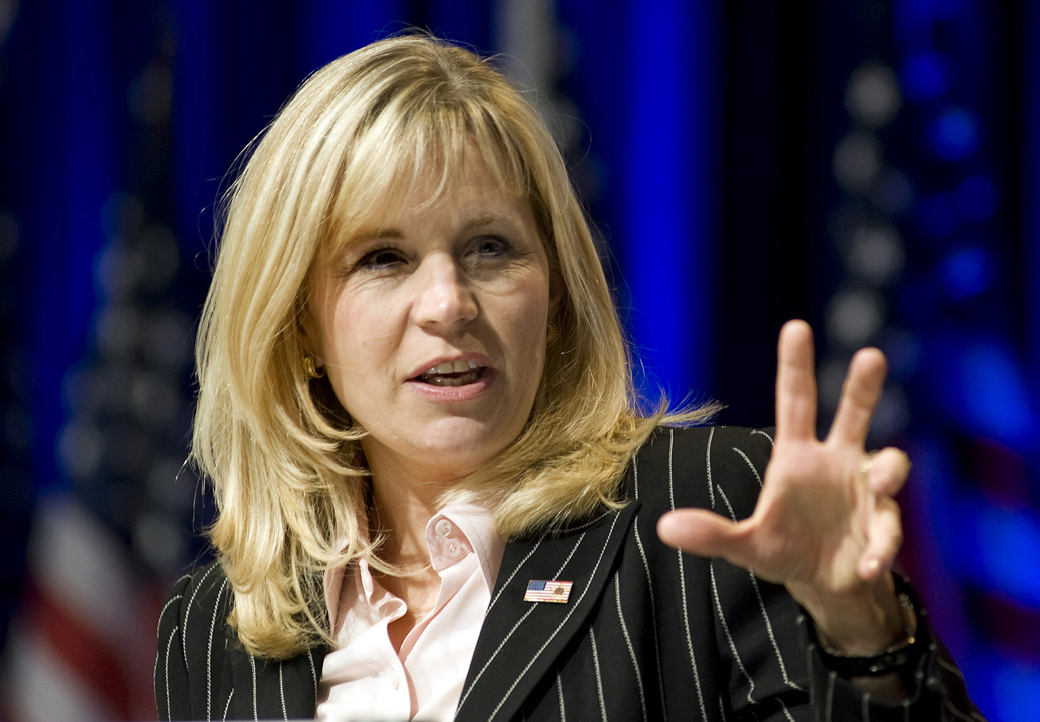 Liz Cheney Wins Republican Primary for U.S. House Seat - Bloomberg