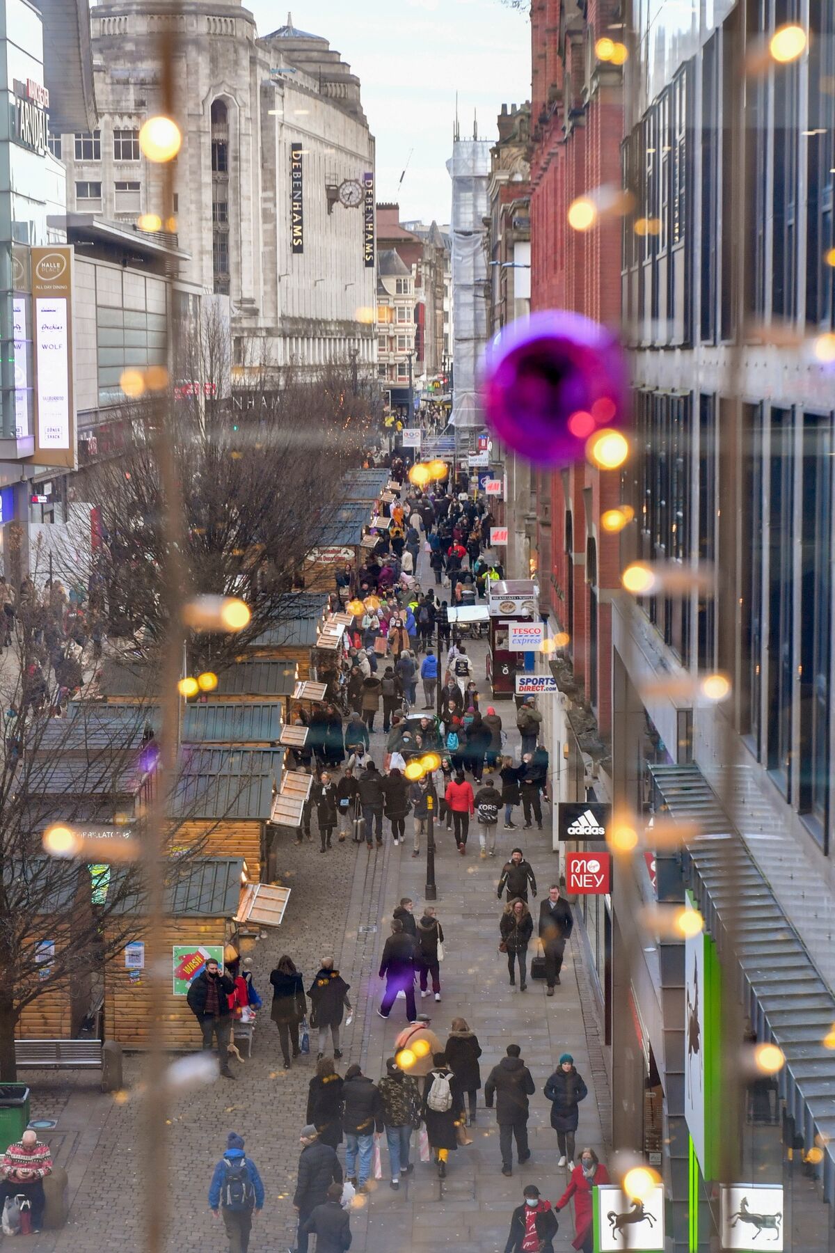 U K Economy Closer To Pre Covid Levels Despite 3q Downgrade Bloomberg