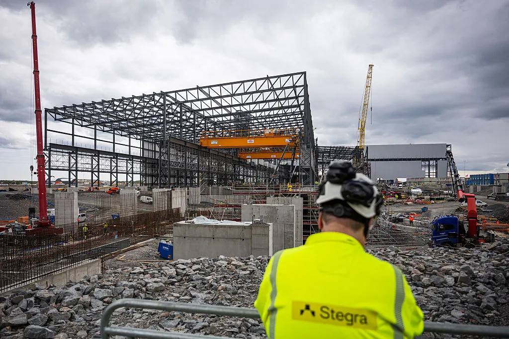 French Fund Renews Backing for World’s Largest Green Steel Plant ...