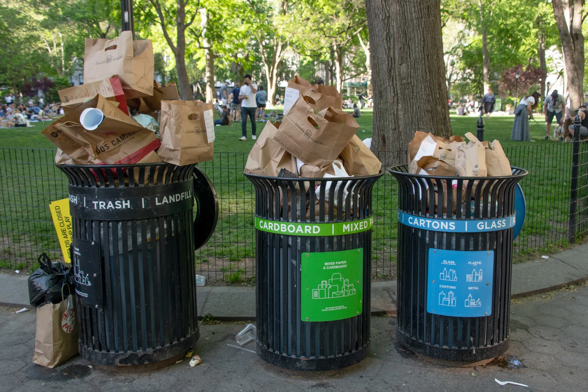 For Cities, 2020 Really Is a Garbage Year - Bloomberg