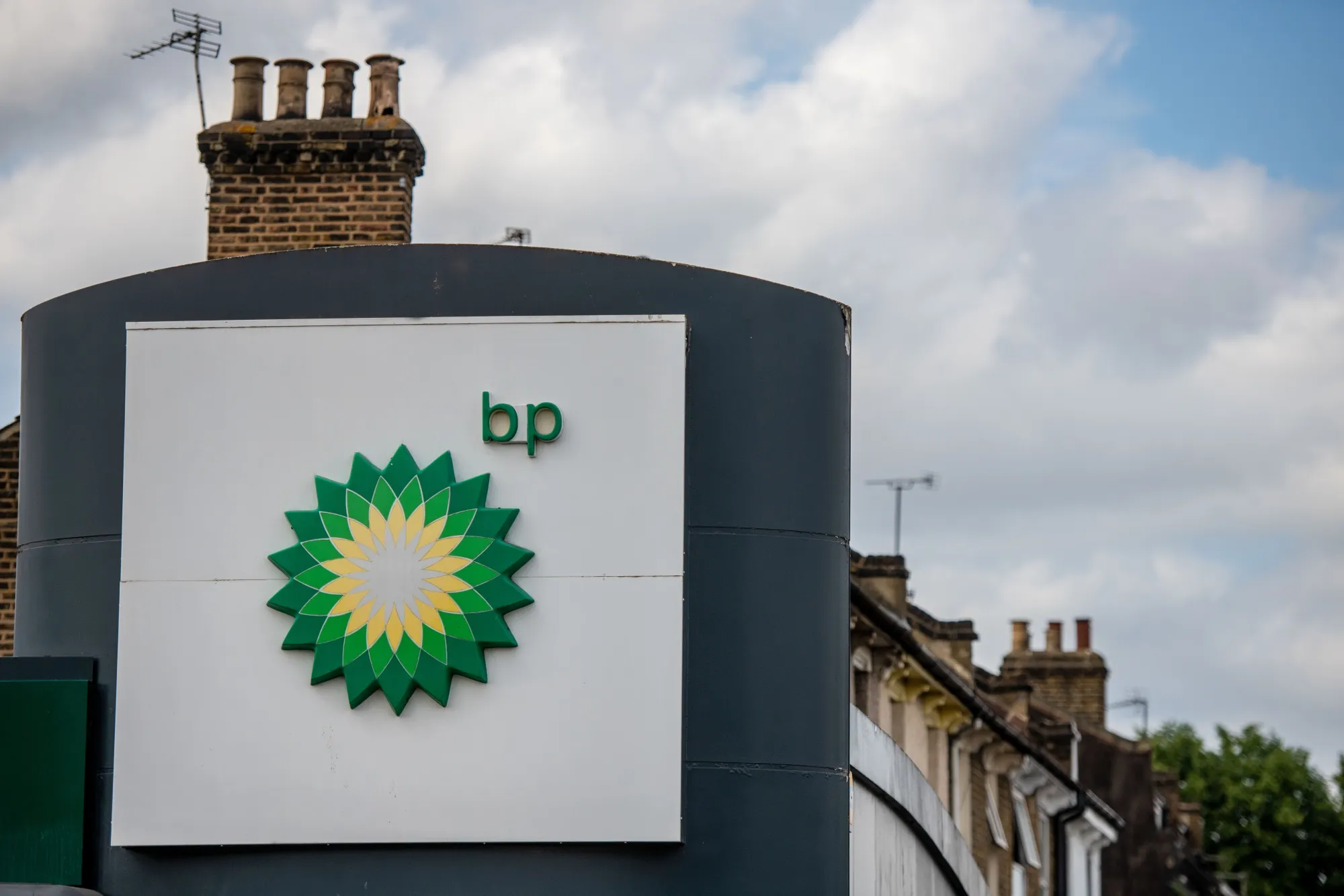 FTSE 100: BP’s Share Rise for Second Day Drives Index Back to Record ...