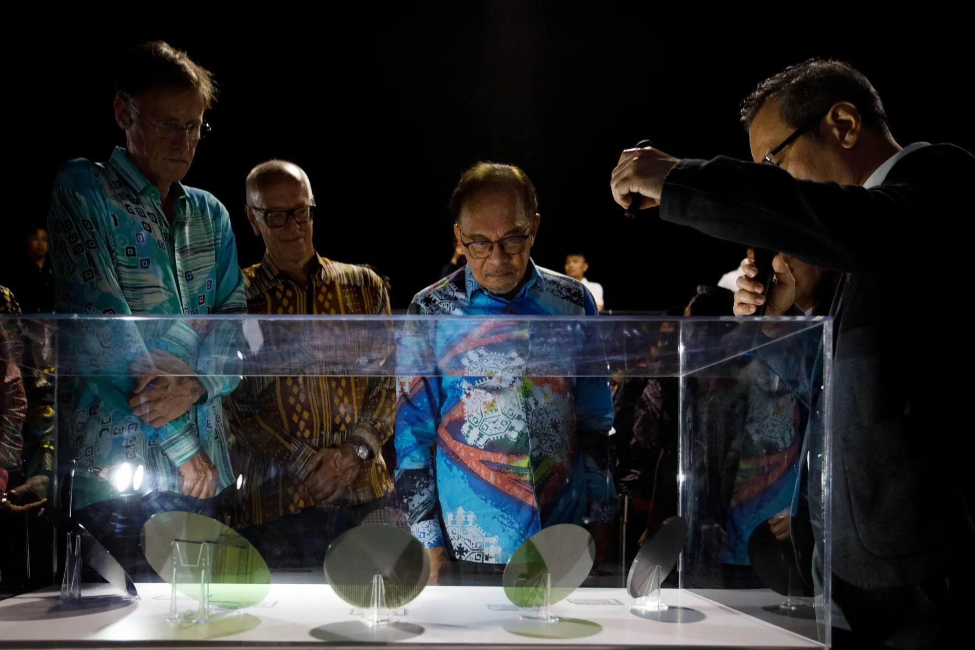 Infineon’s $8 Billion Plant to Boost Malaysian Chip Ambitions - Bloomberg