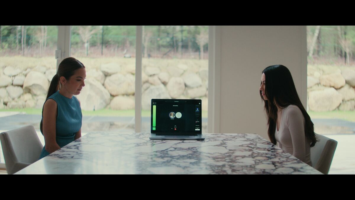 AI Chatbot ‘Girlfriend’ Evokes a Dark Side - Bloomberg