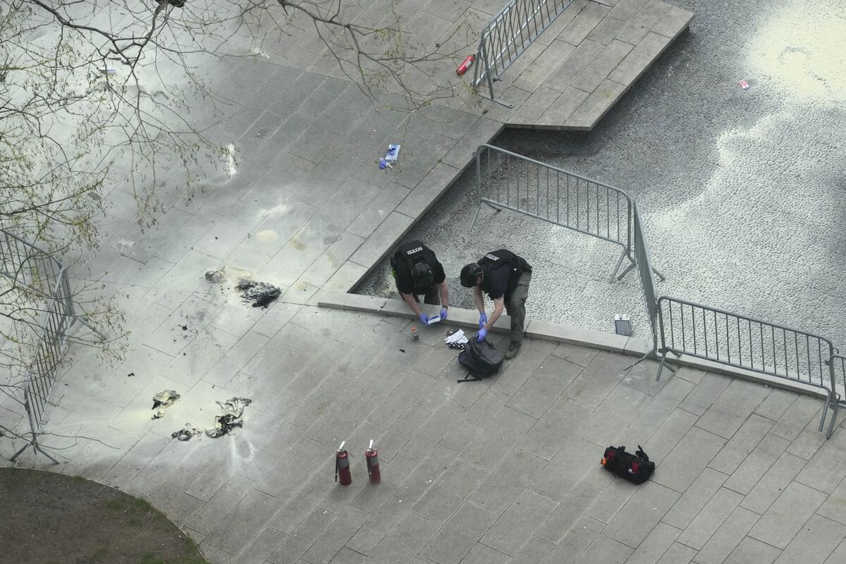 Trump Trial: Man Who Set Himself on Fire Outside NYC Court Has Died ...