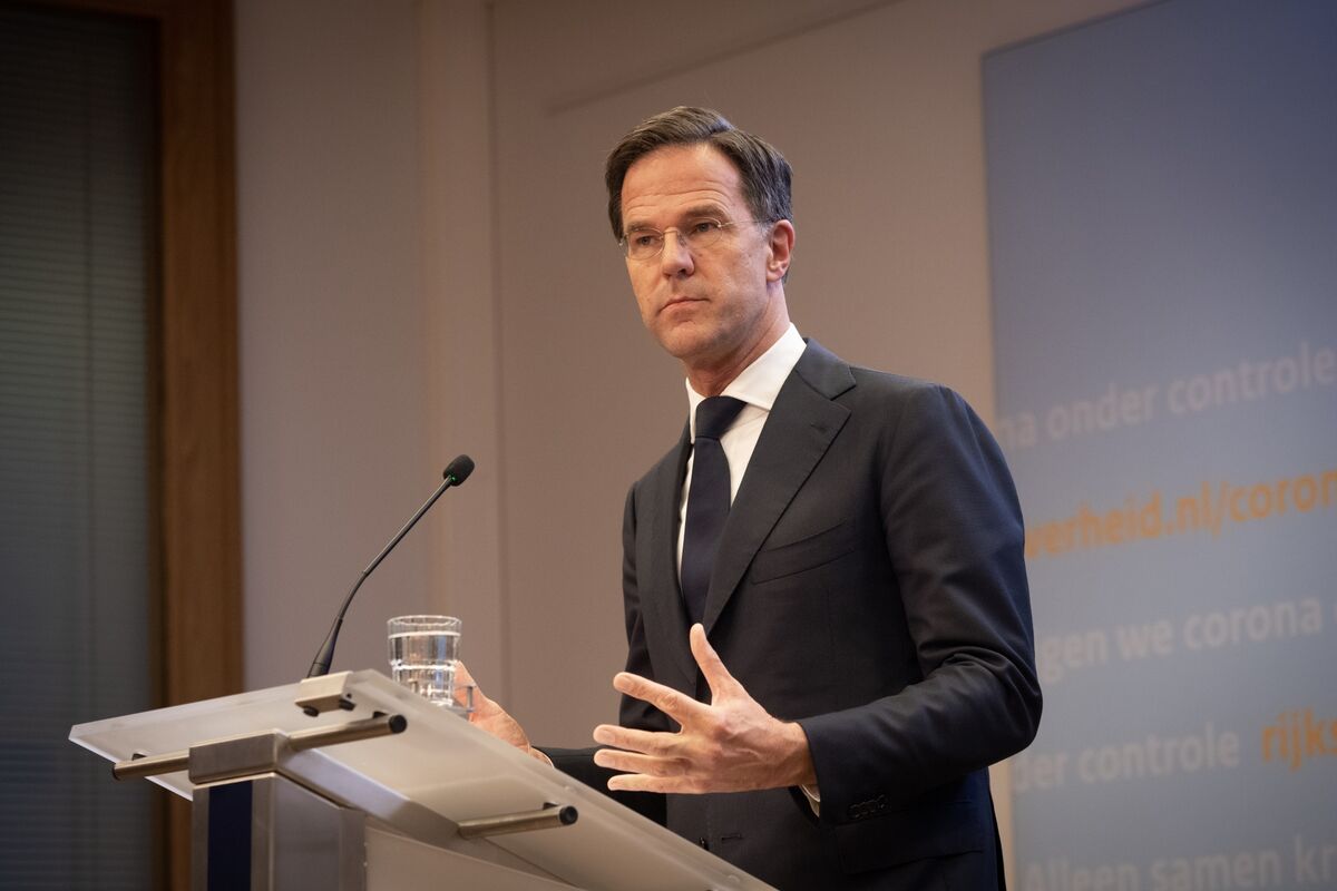 Disputed Dutch Curfew Is Backed by Lawmakers in Win for Premier - Bloomberg