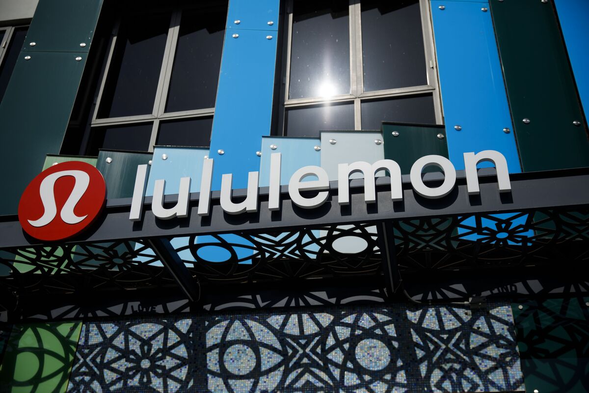 Lululemon Jumps as Investors Cheer Full-Year Sales Forecast - Bloomberg