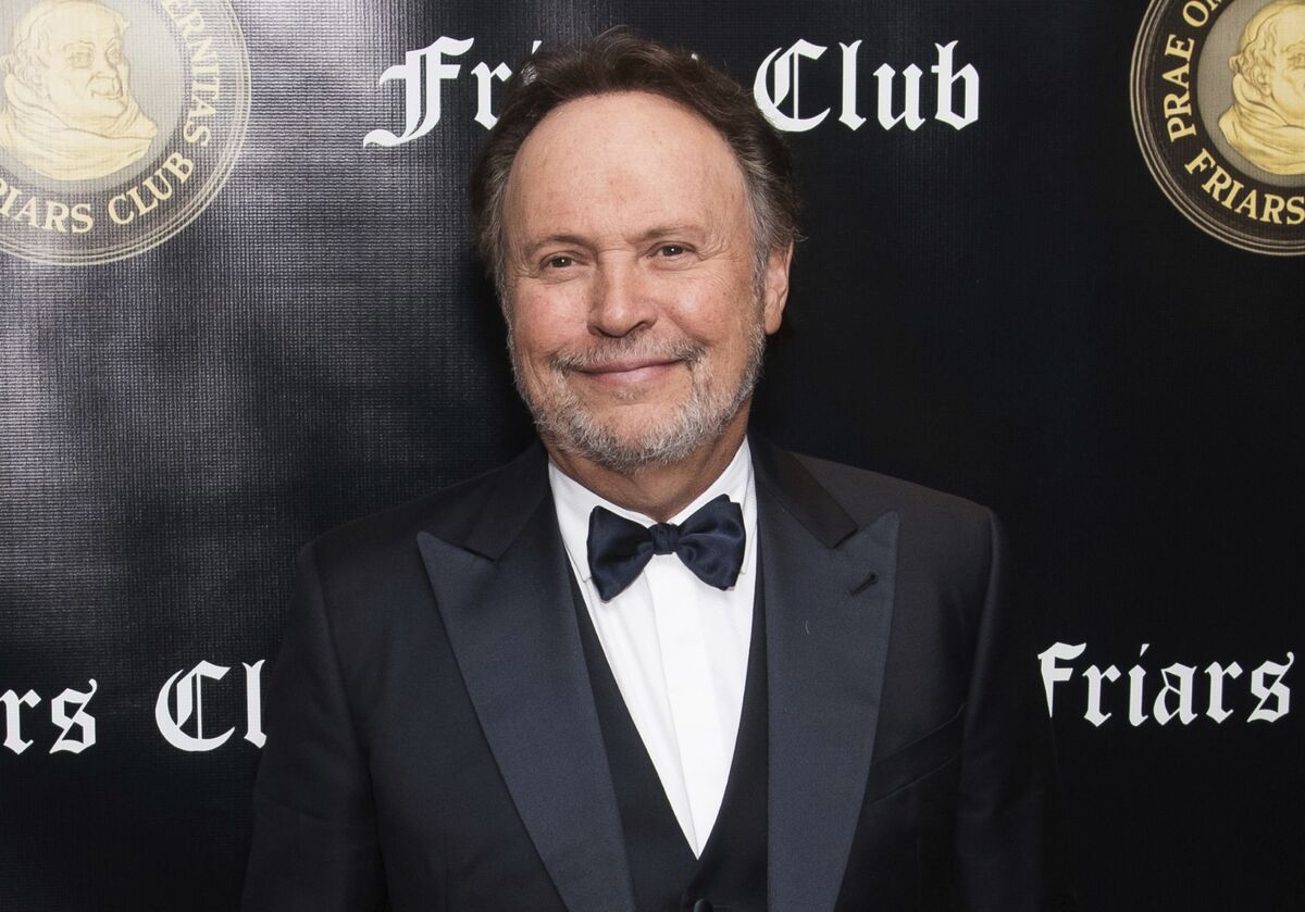 Billy Crystal Plans His Broadway Return in a Familiar Role - Bloomberg
