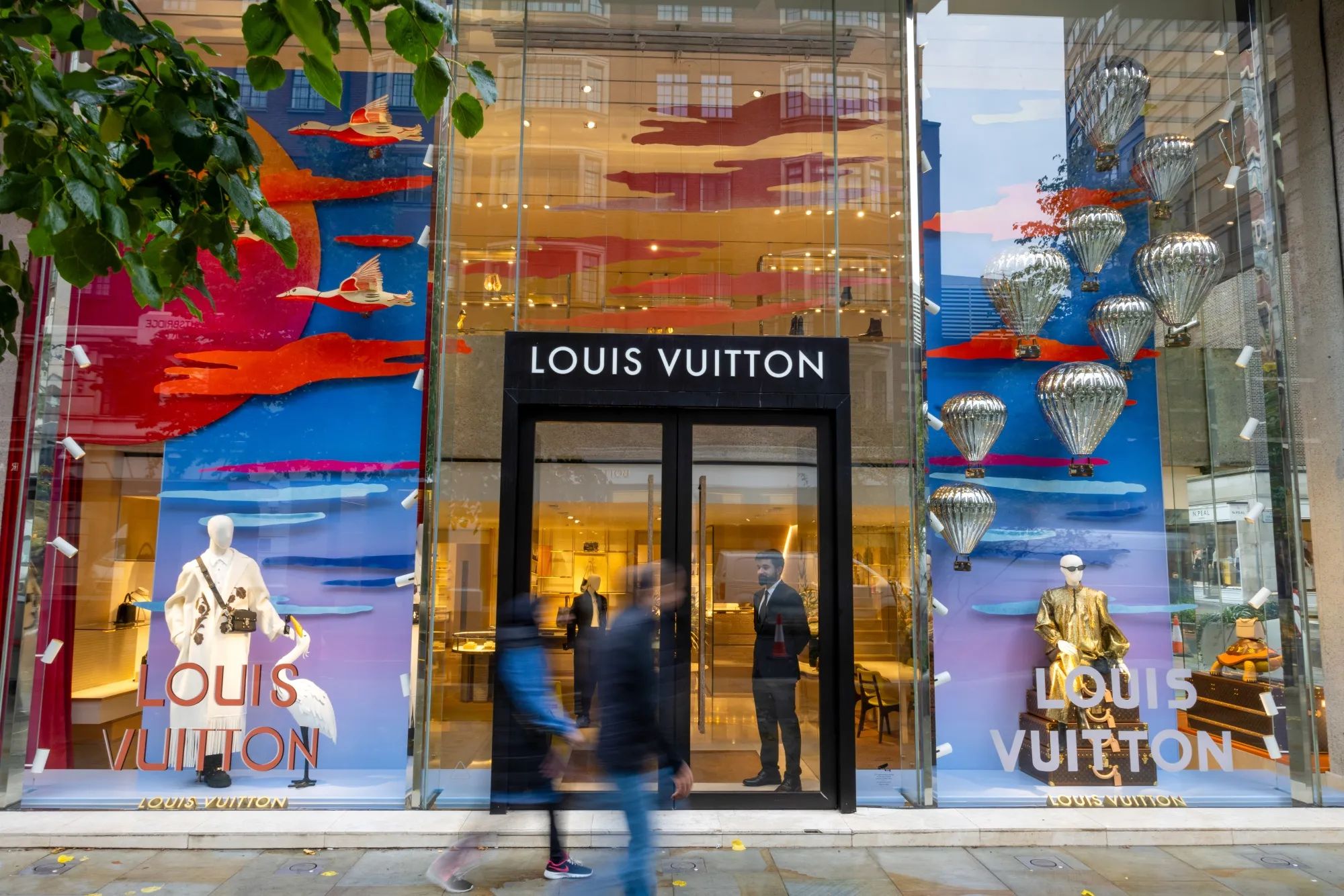 LVMH Succession: Bernard Arnault's Son Alexandre Among Potential Heirs ...