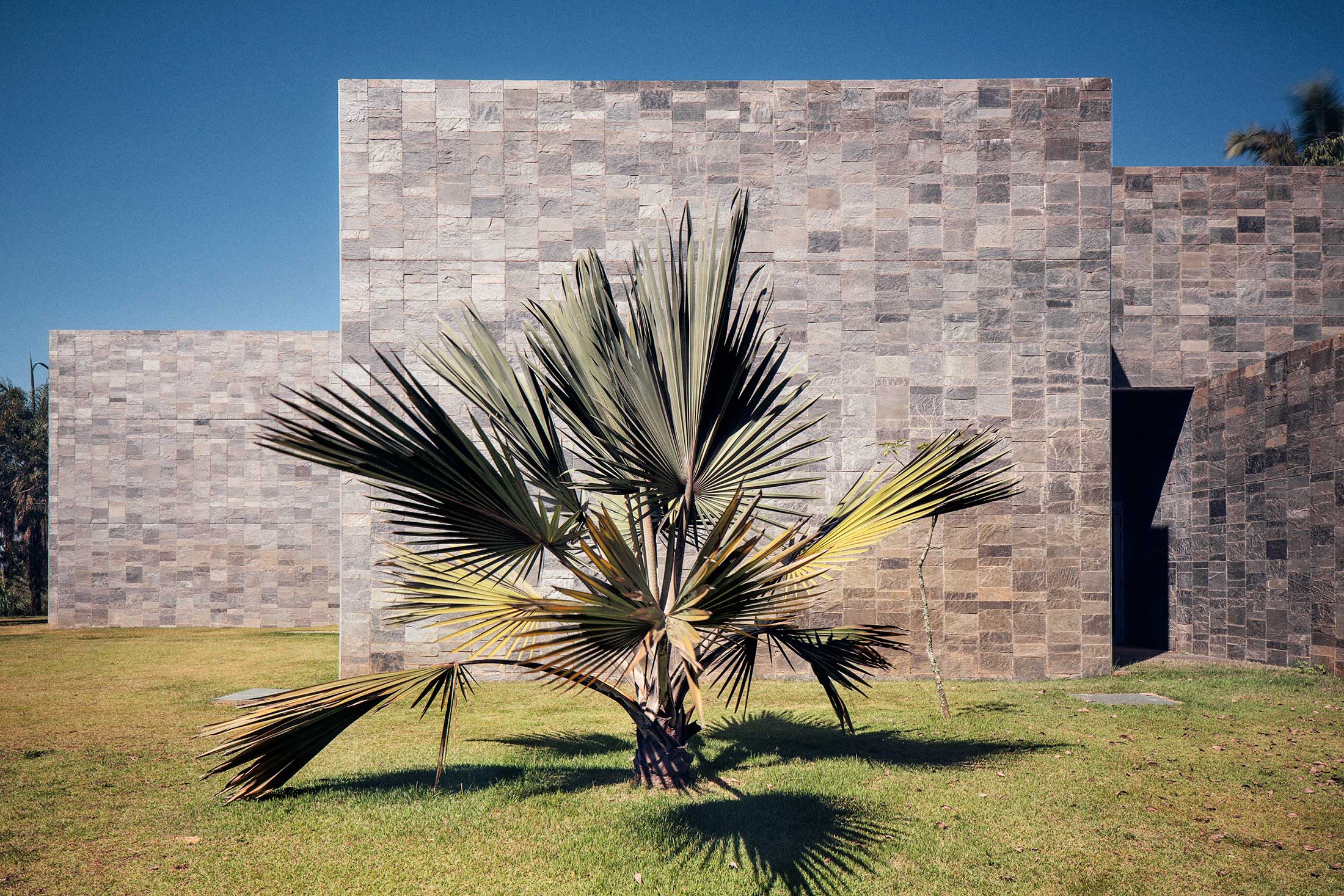 The Financial Crimes That Fueled Brazil’s Inhotim Museum - Bloomberg