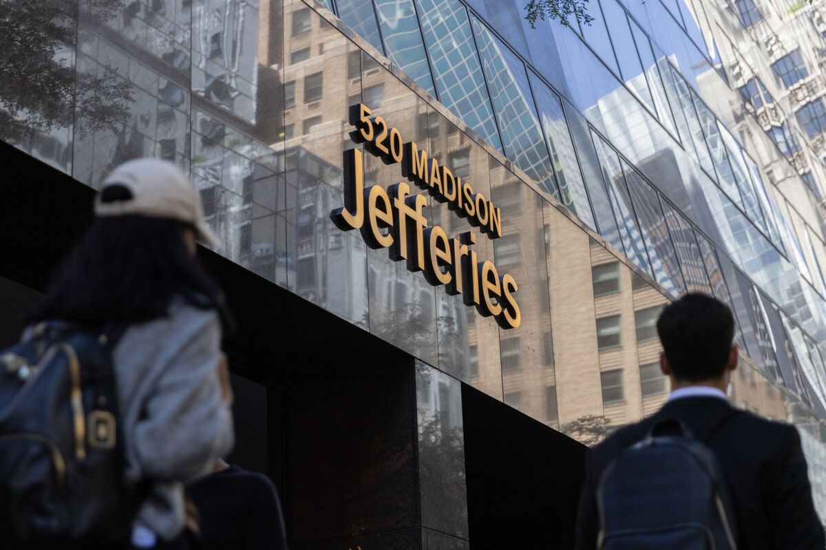 Jefferies-Led Bank Group Loses $15 Million Underwriting M2S Loan (JEF ...