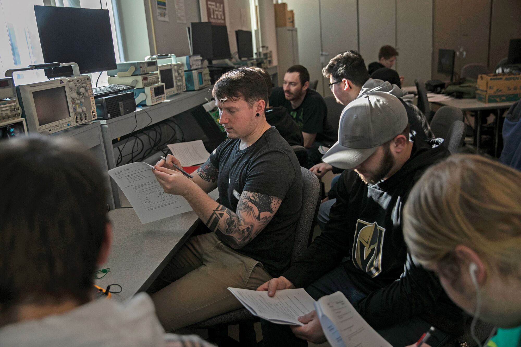 Worker Shortages Are Hurdle for $52 Billion US Plan to Boost Chip ...