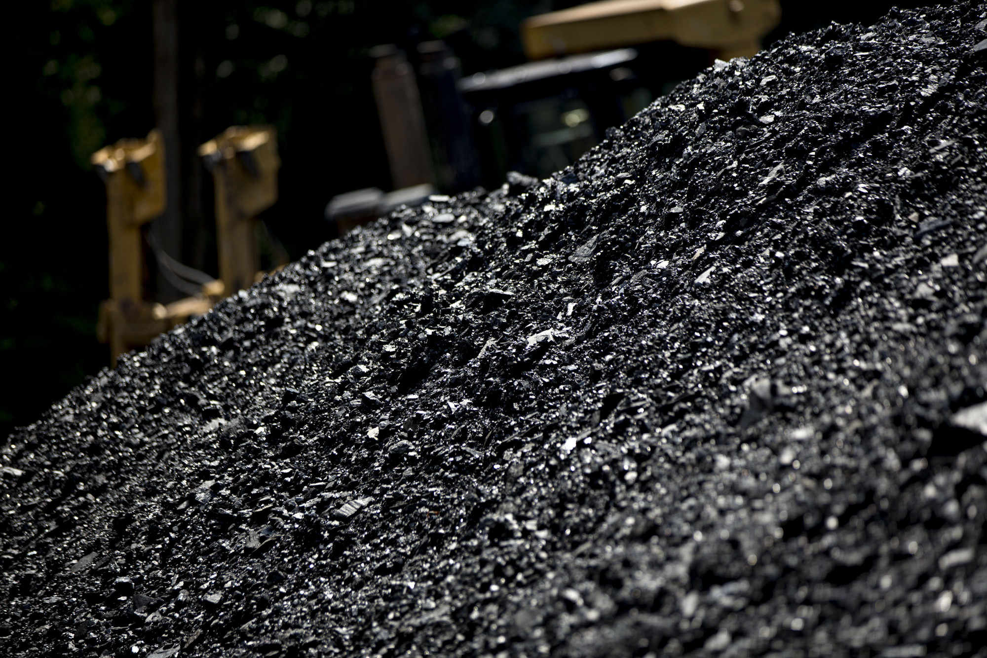 How a Coal Plant Is Making Room for Wind, Solar to Cut Emissions ...