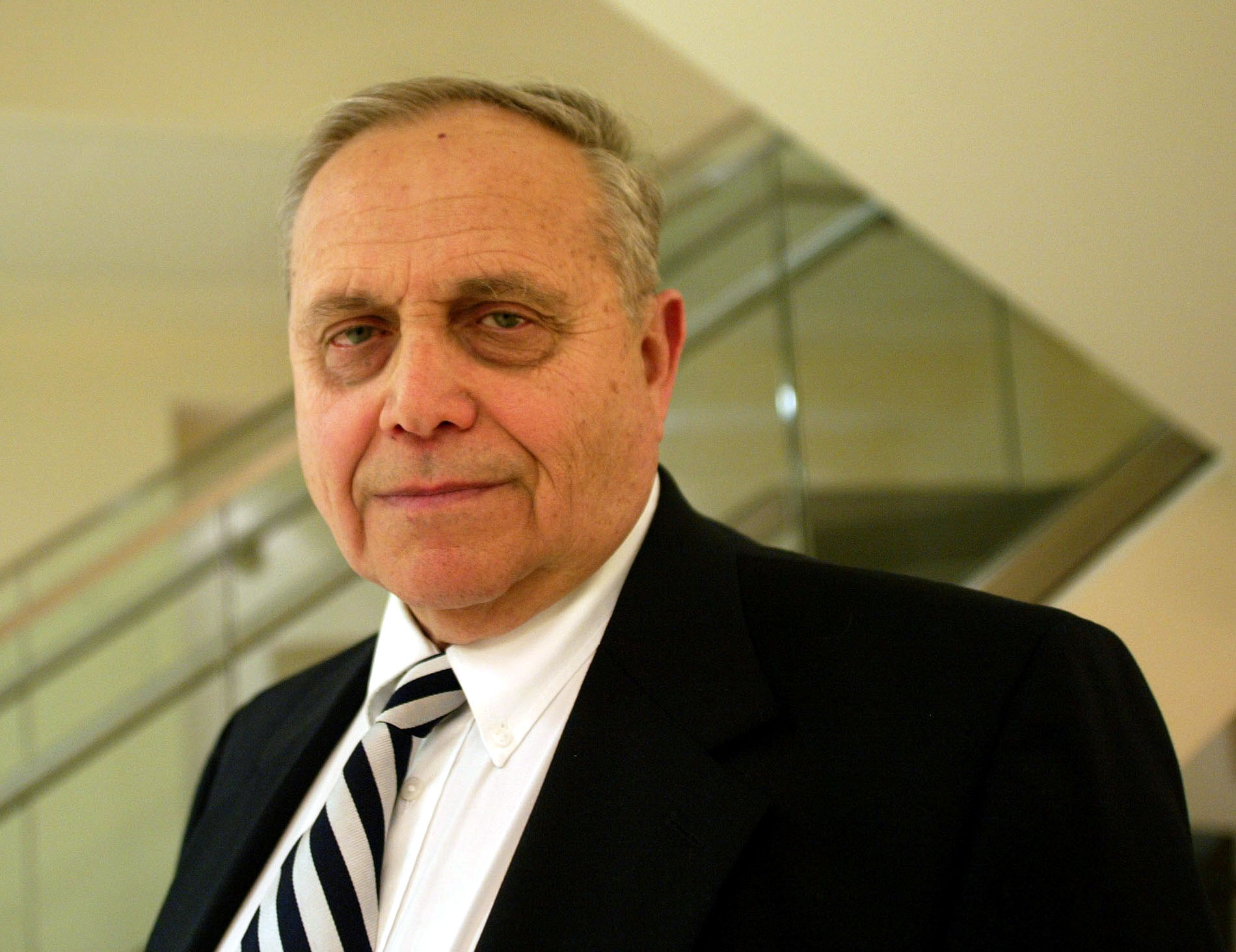 Stanley Sporkin, Ex-Head of SEC Enforcement Unit, Dies at 88 - Bloomberg