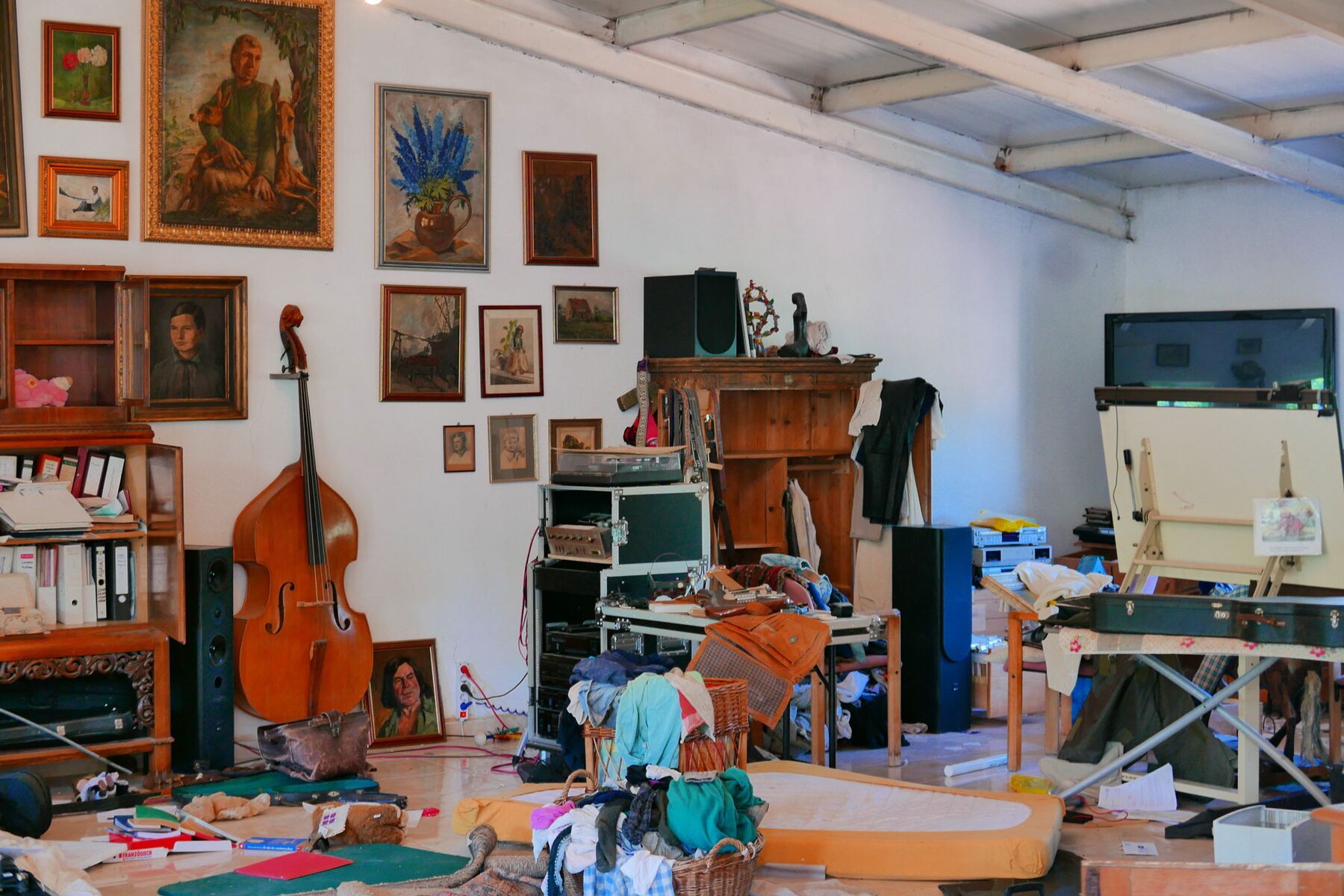 Bernard von Bredow Murder Puts Dark Focus on Stradivarius Violins