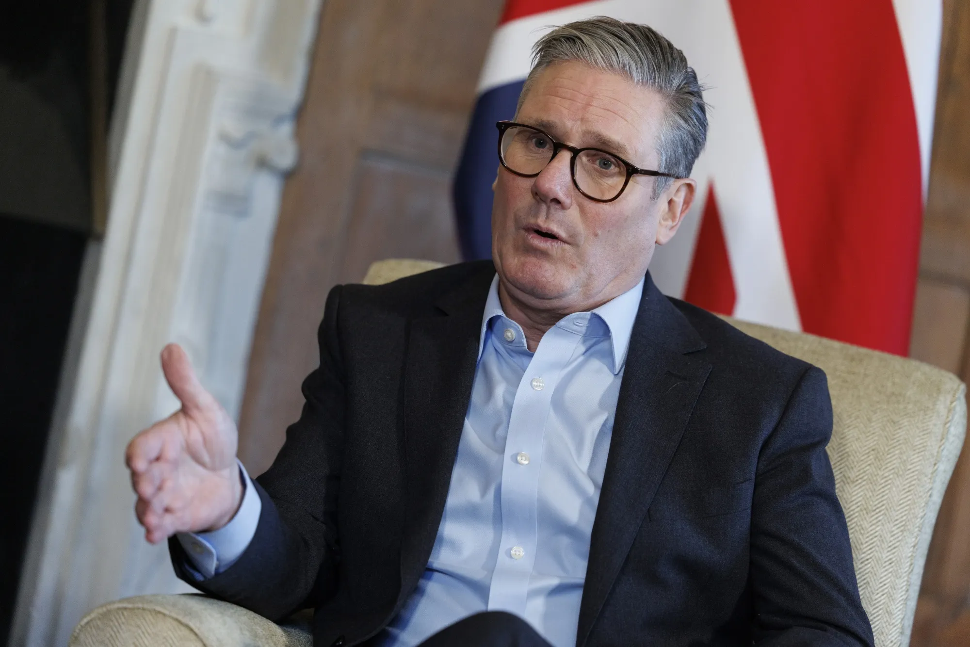 Starmer Calls on Europe to Shoulder More Defense Responsibility - Bloomberg