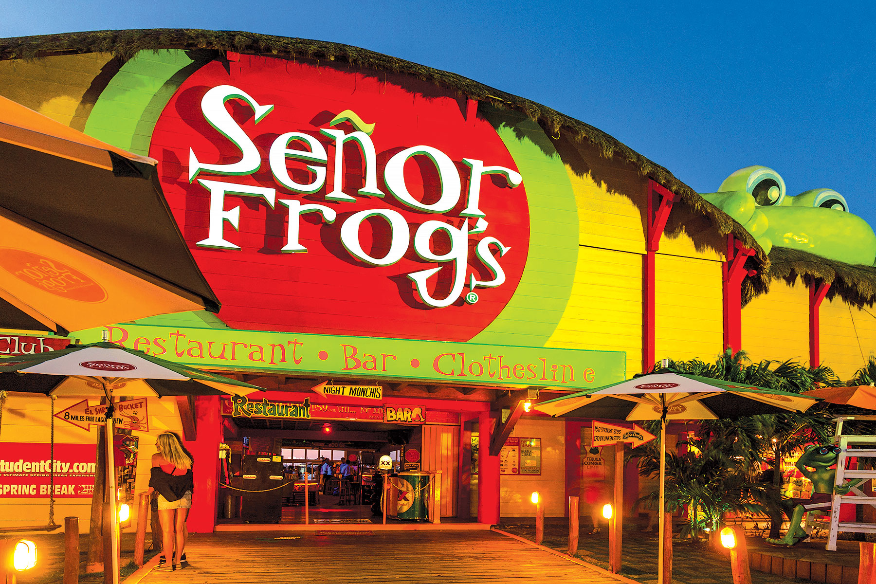 Señor Frog's Brings Spring Break to Times Square - Bloomberg