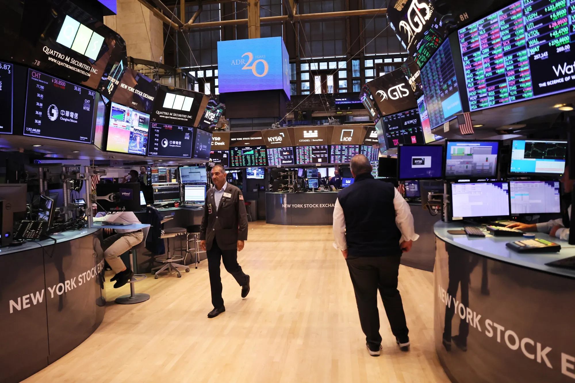 Personal Finance: Stocks Are Pricey Even Without Magnificent Seven ...