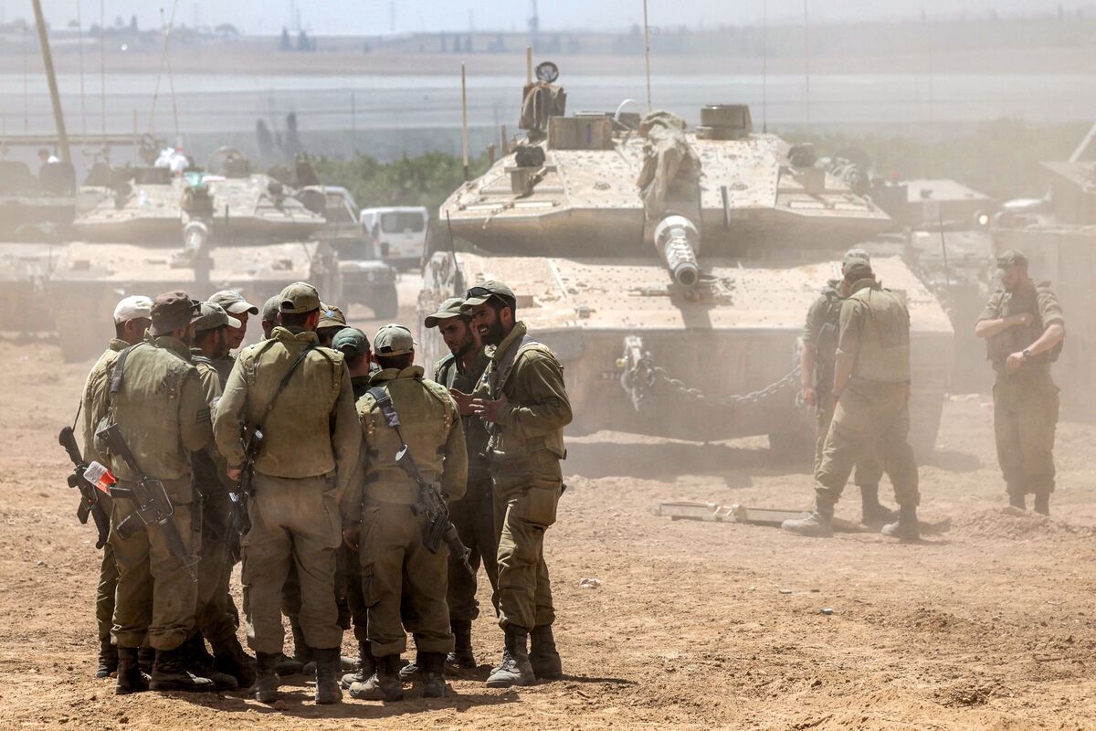 Israel’s Slow Troop Deployment Into Rafah Opens Door to Full-Scale ...