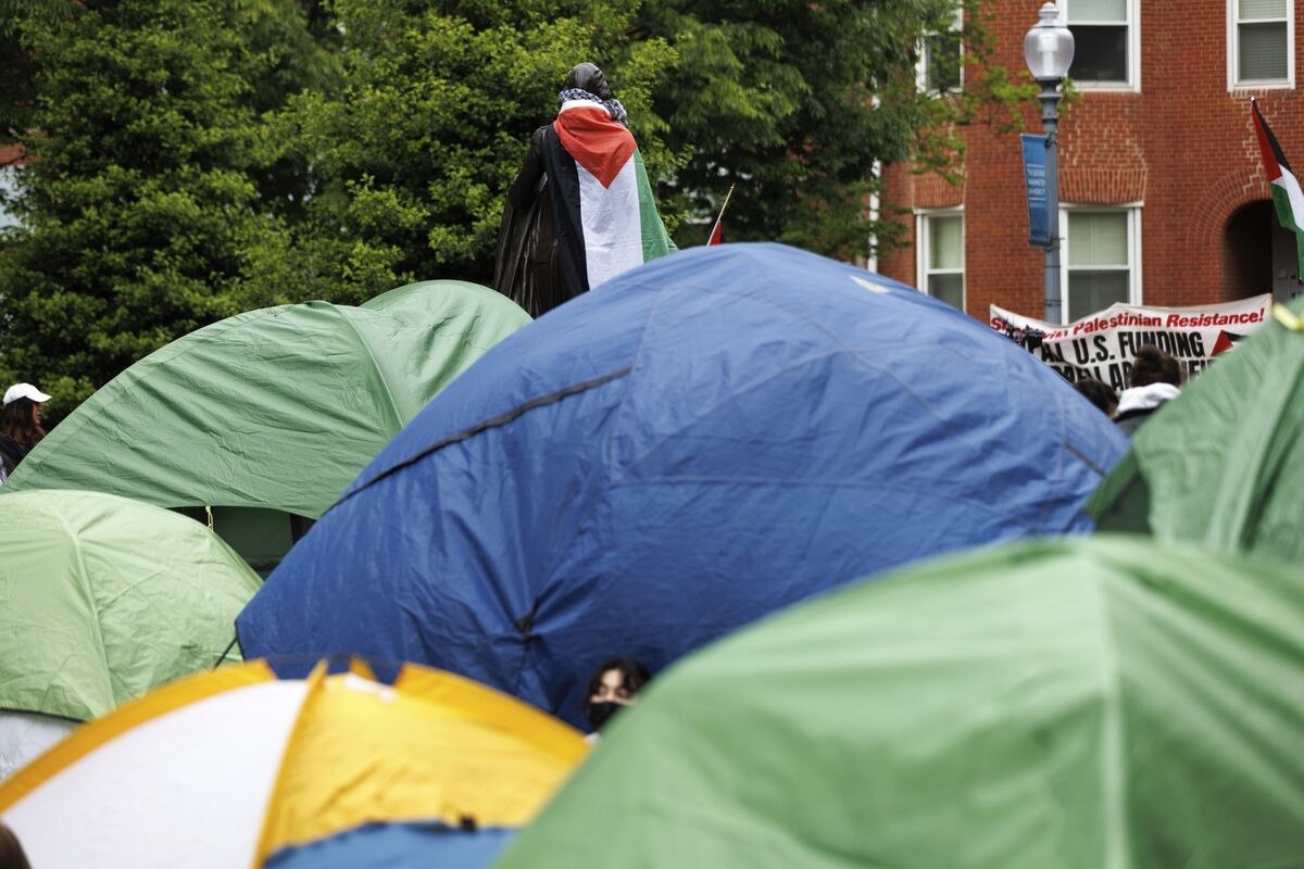 College Protests Continue as Columbia Students, Administrators ...