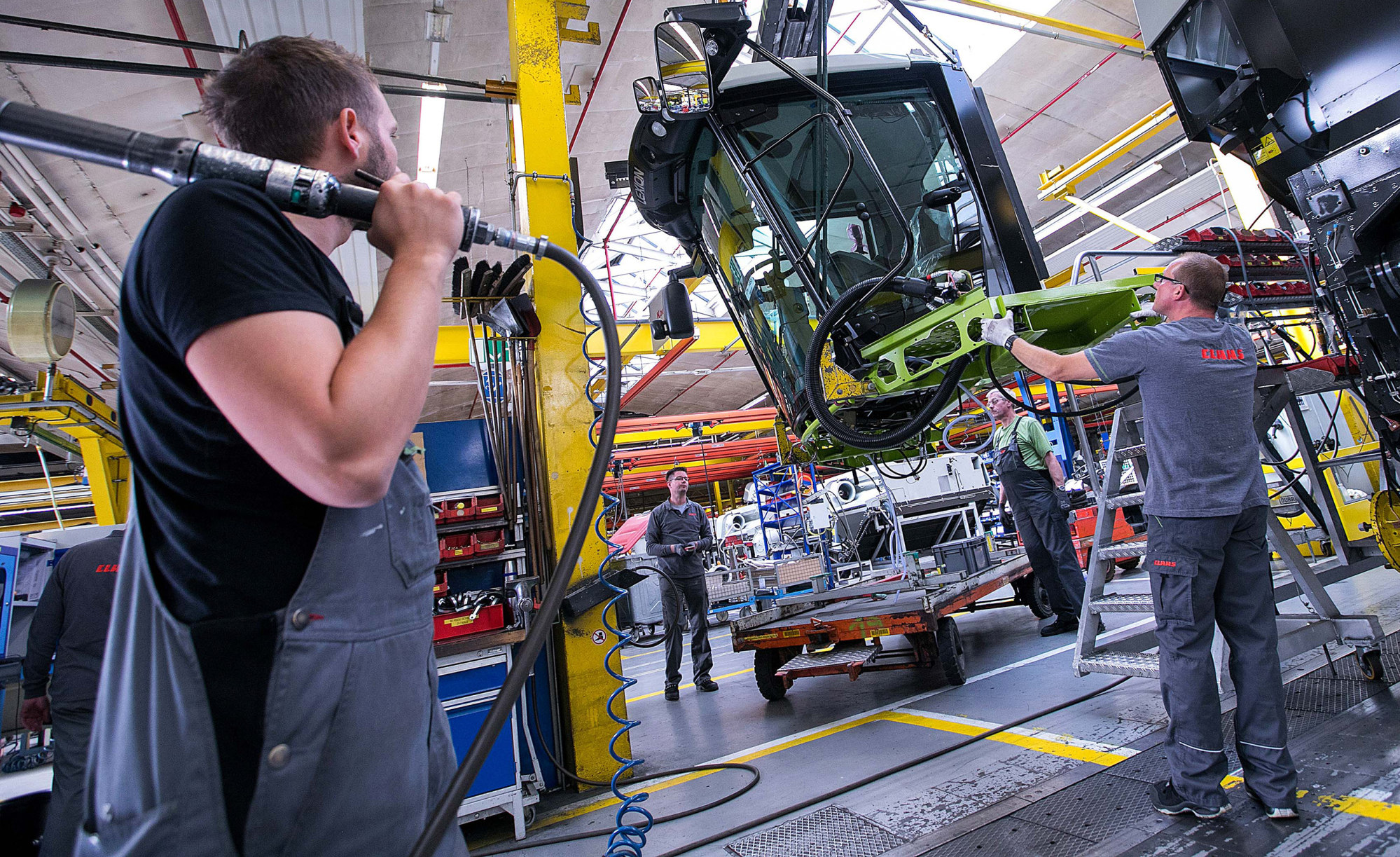 German GDP Probably Grew in First Quarter, Bundesbank Says - Bloomberg