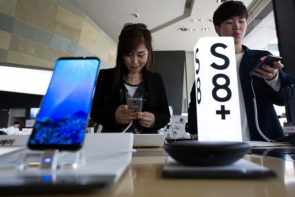 Samsung Is a Habit - Bloomberg