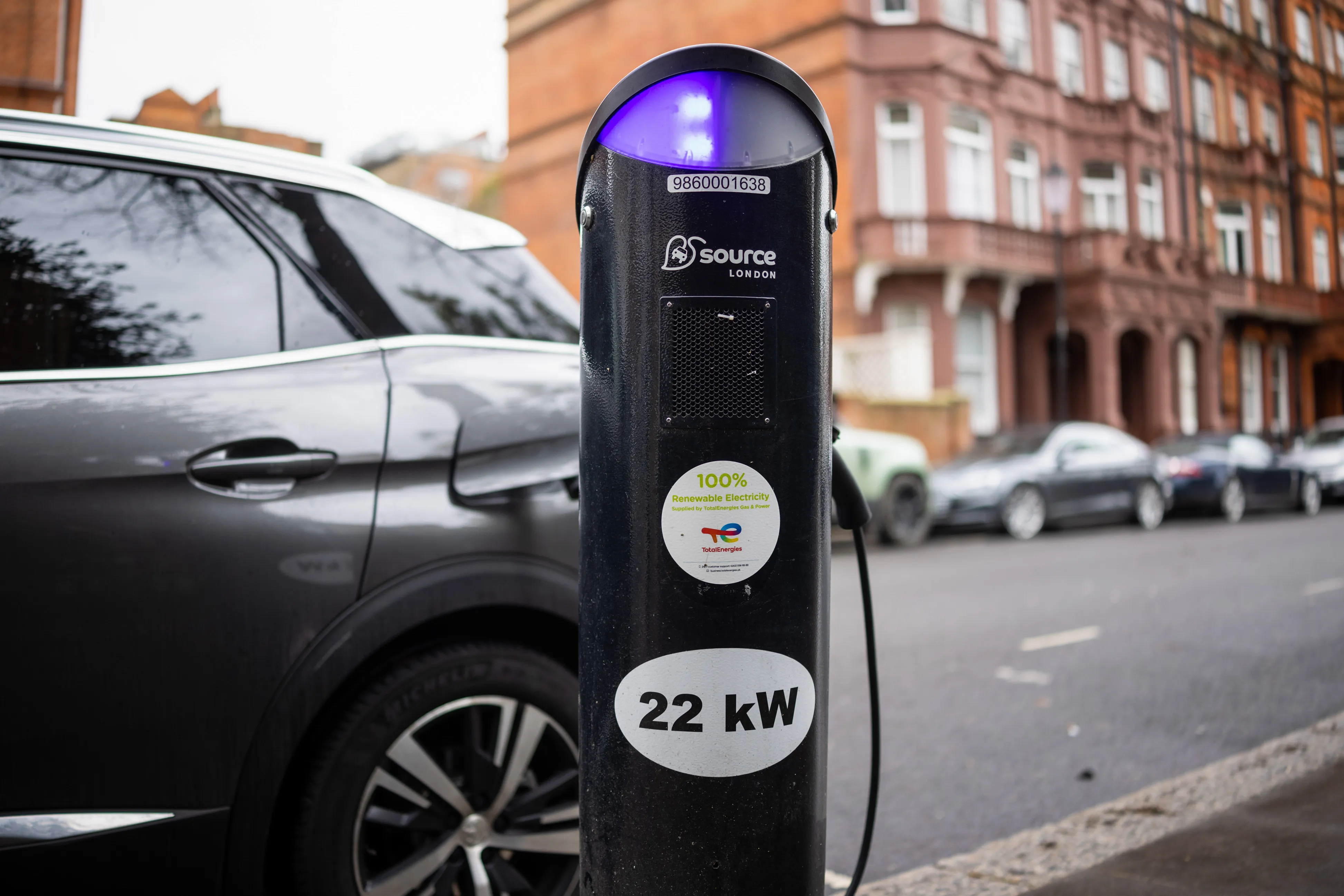 UK to Extend EV Subsidies to Blunt Tax Increase in Budget - Bloomberg