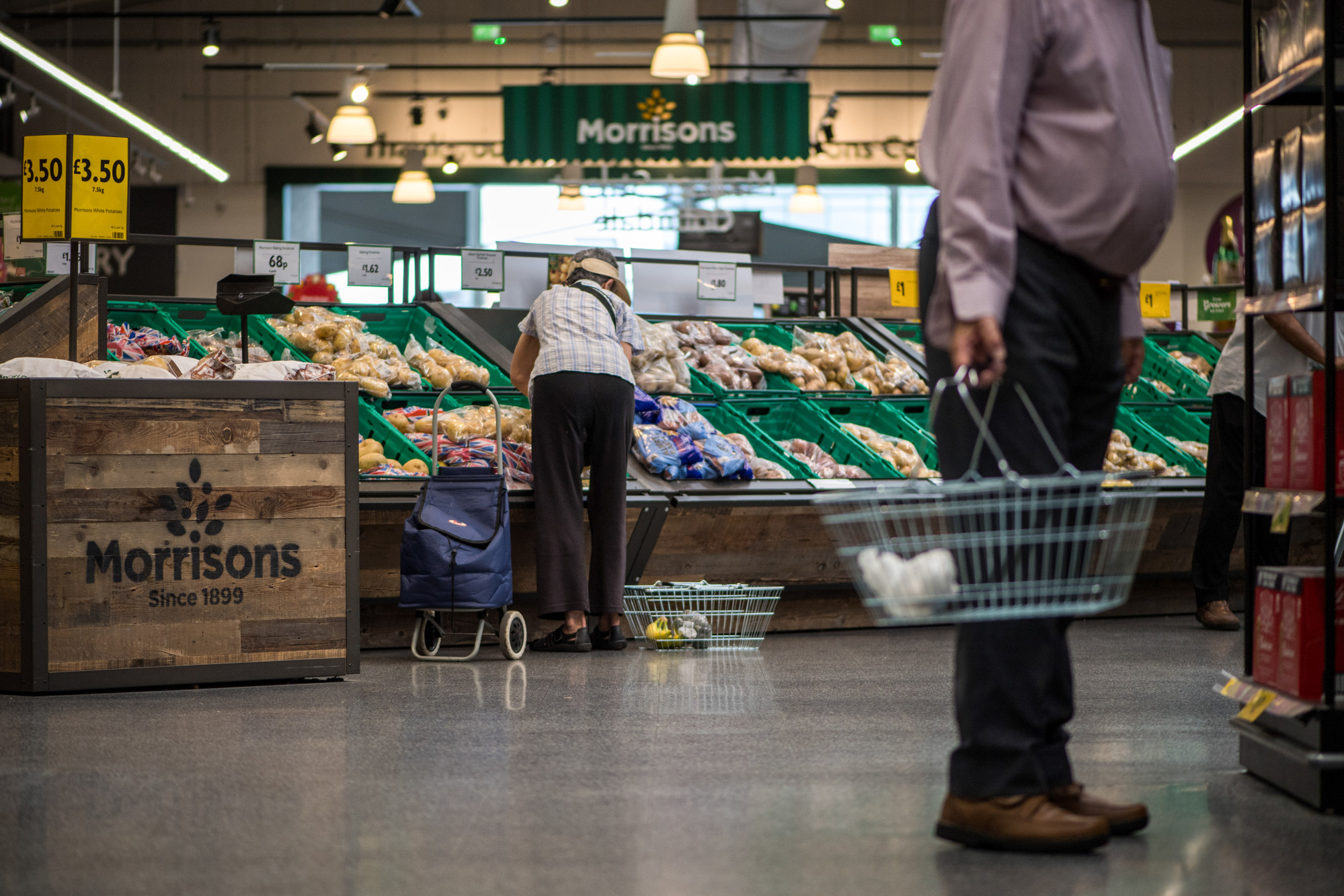 Wm Morrison Hires KPMG to Review Corporate Governance - Bloomberg