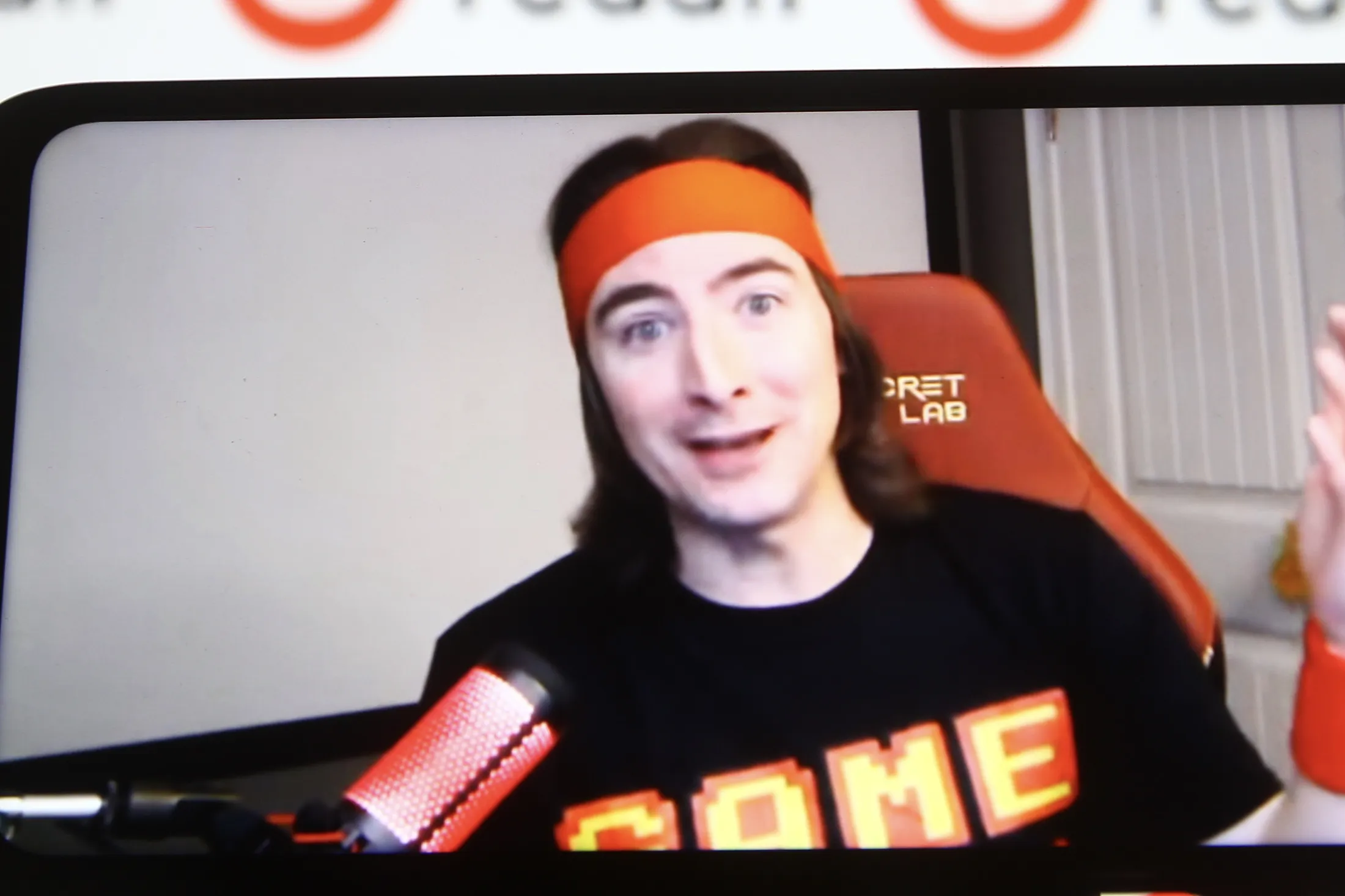 Revival of Meme-Stock Frenzy Points to a Frothy US Stock Market - Bloomberg